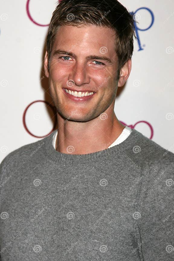 Ryan McPartlin editorial photo. Image of mcpartlin, beverly - 26911716
