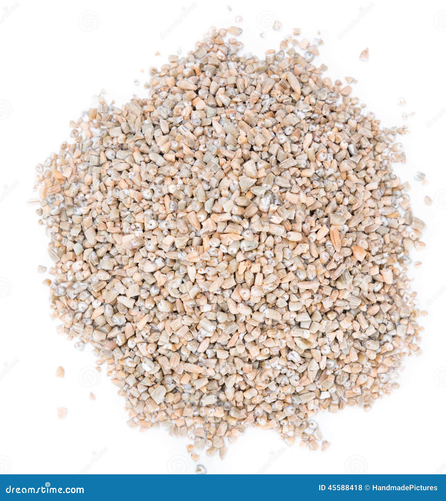 Rye (isolated on white) stock photo. Image of heap, ingredient - 45588418