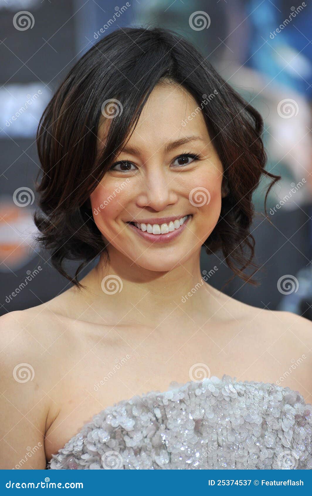 Ryoko Yonekura editorial photography. Image of april - 25374537