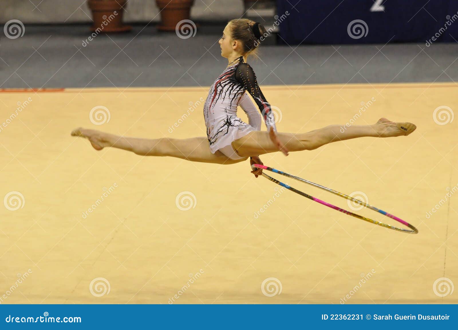 Rythmic gymnastic editorial photo. Image of grace, international - 22362231