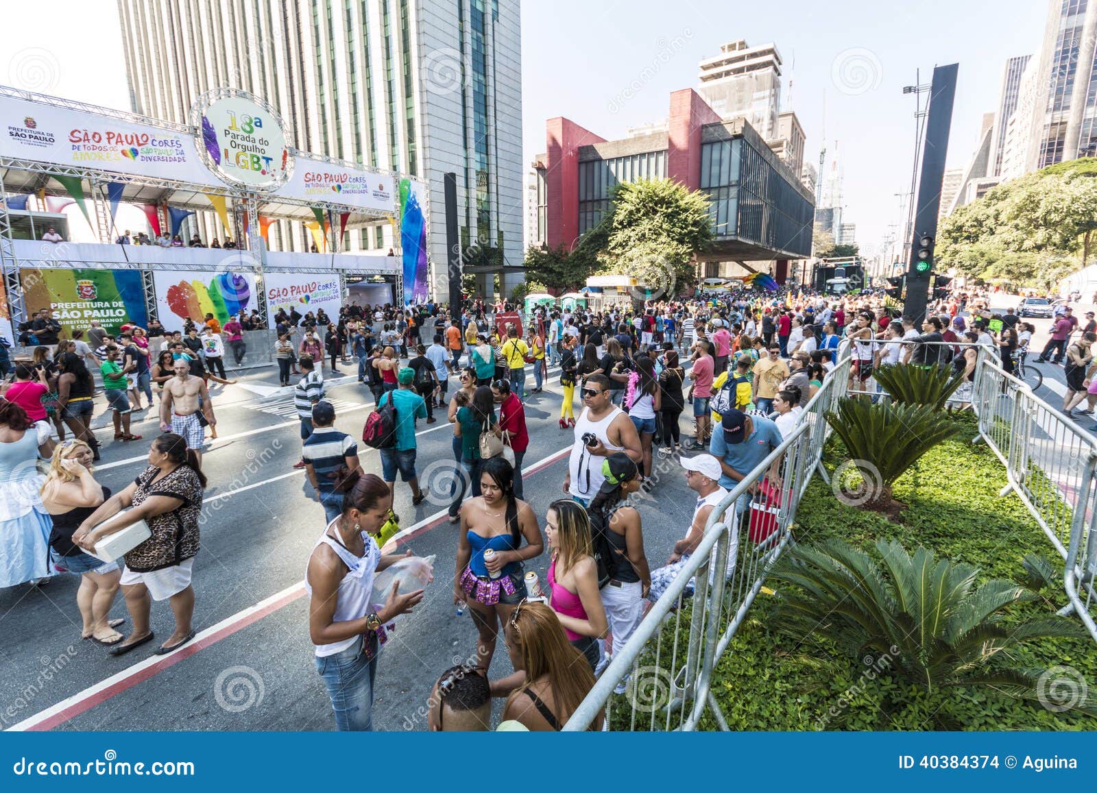 São Paulo LGBT Pride Parade 2014 Imagen de archivo editorial - Imagen ...