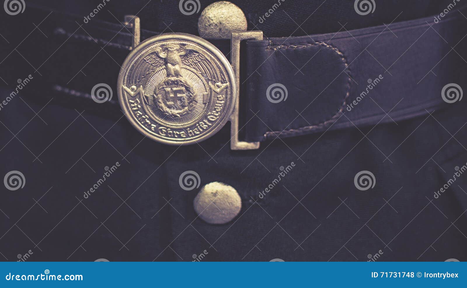 Símbolo Nazi En El Uniforme Foto de archivo editorial - Imagen de ...