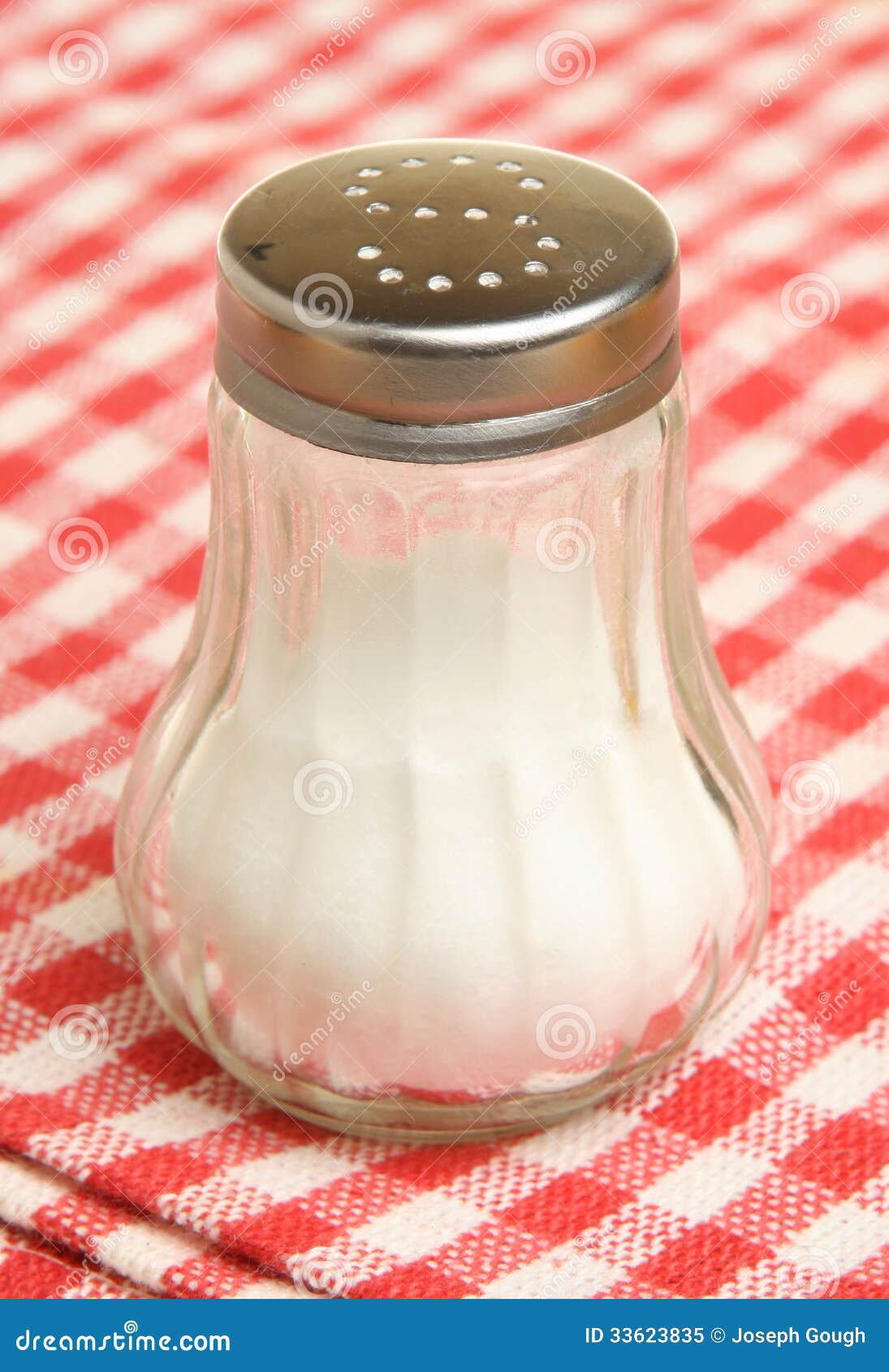 Sótano o pote de la sal imagen de archivo. Imagen de aislado - 33623835