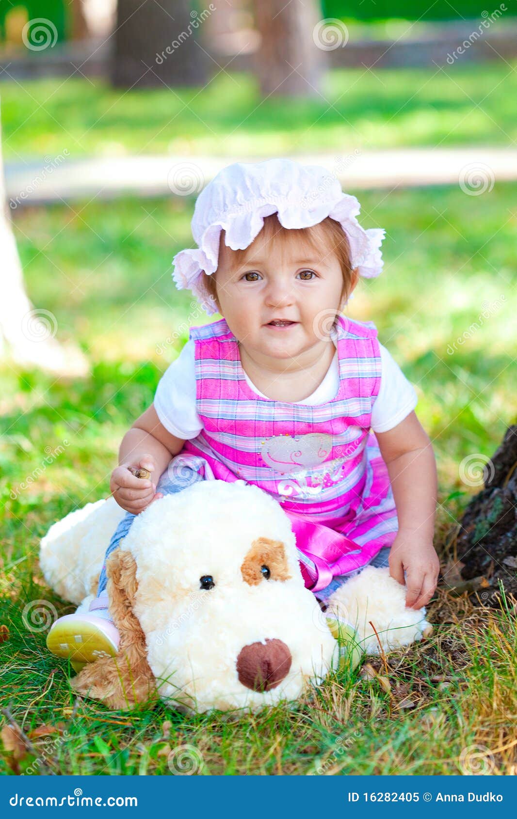 Süßes Baby stockbild. Bild von kind, gesundheit, leben - 16282405