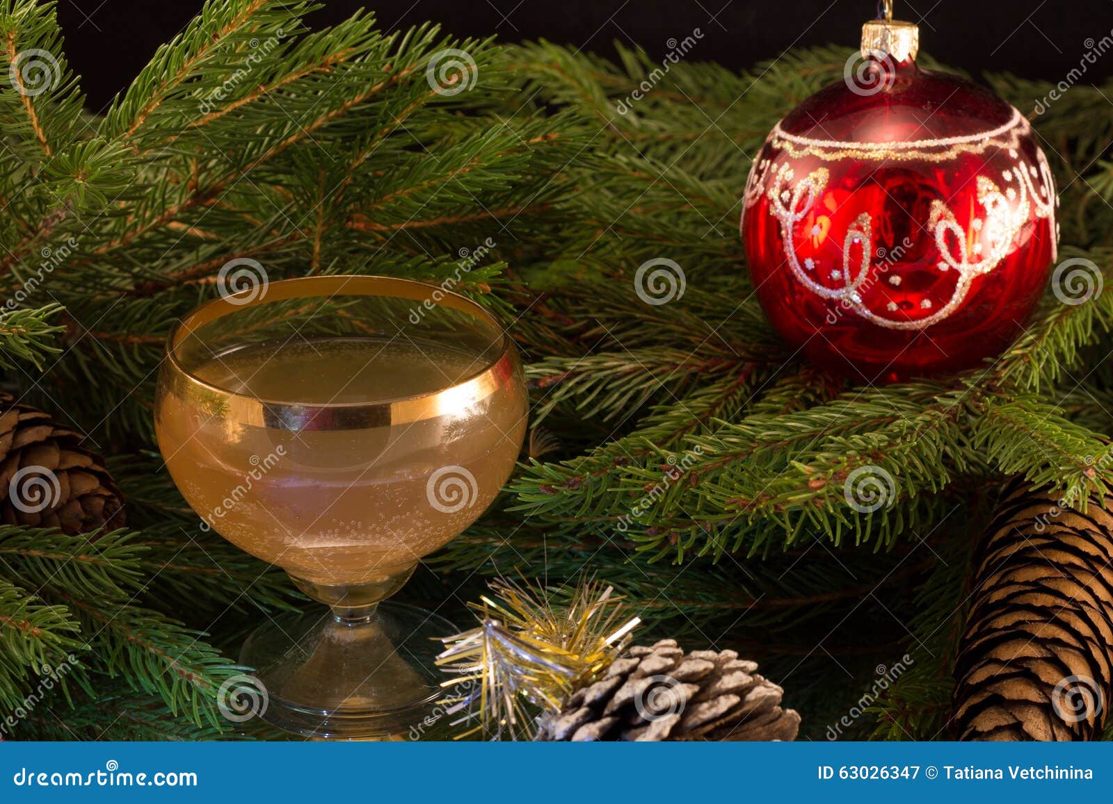 S ball and a glass of wine stock image. Image of green - 63026347