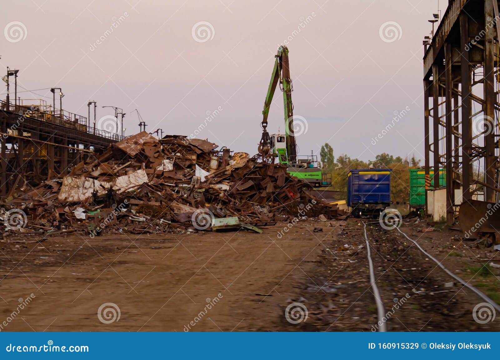 S Broom. Scrap Metal Loading. Mechanisms for Loading Scrap Metal ...