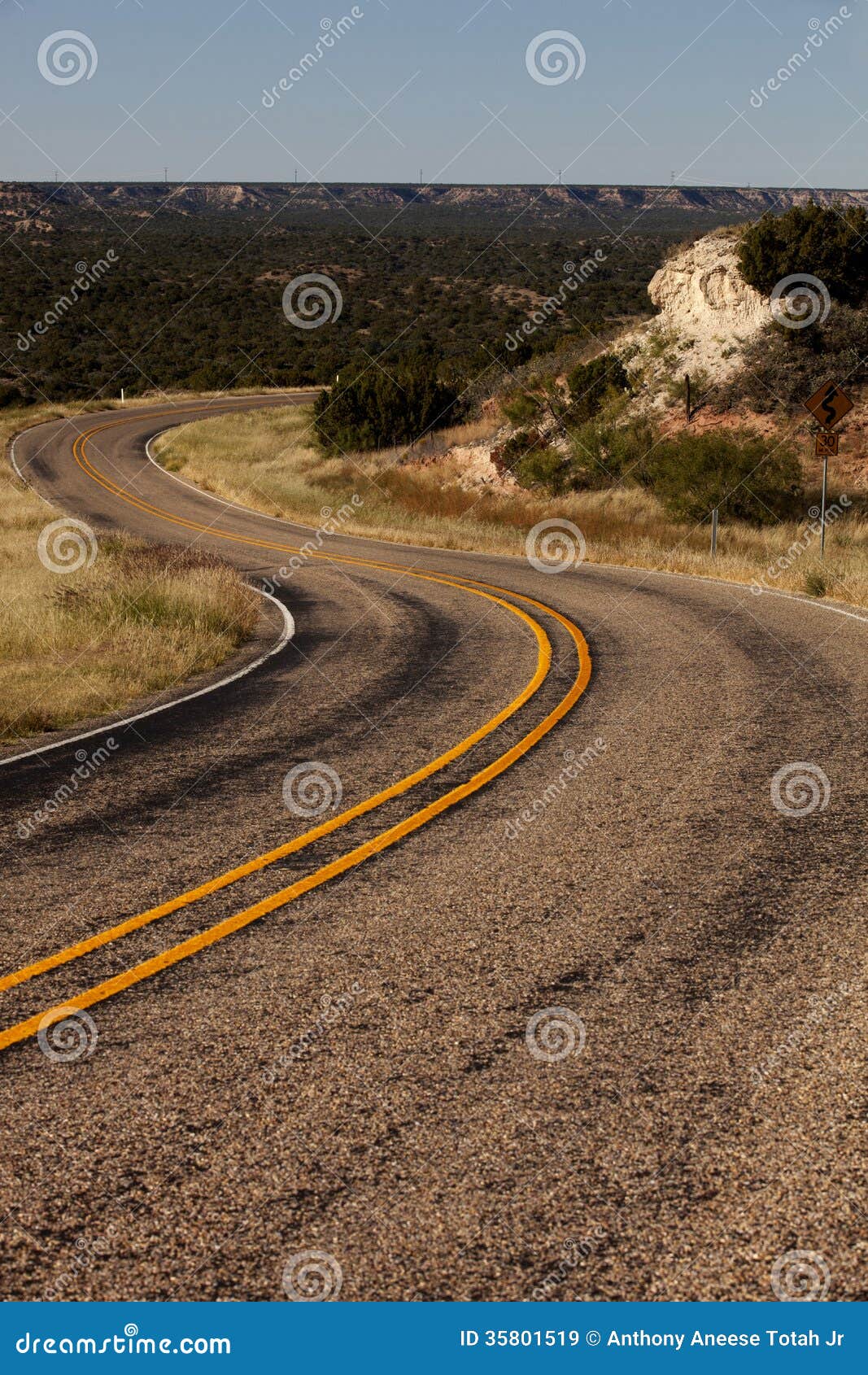 S-curve in a roadway stock image. Image of outdoor, scurve - 35801519