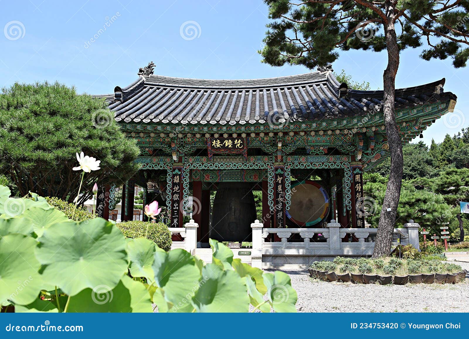 It’s a korean temple editorial image. Image of korea - 234753420