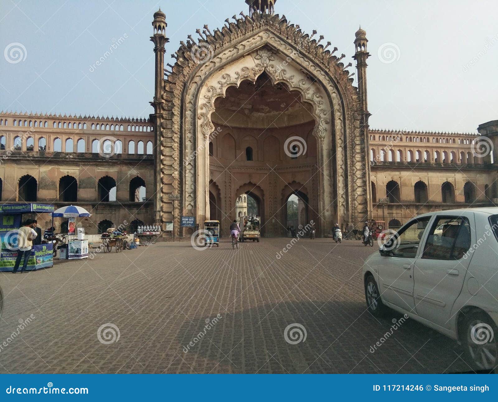 Rumi Darwaza Also Known As Turkish Gate In Lucknow Is An Ancient Awadhi ...