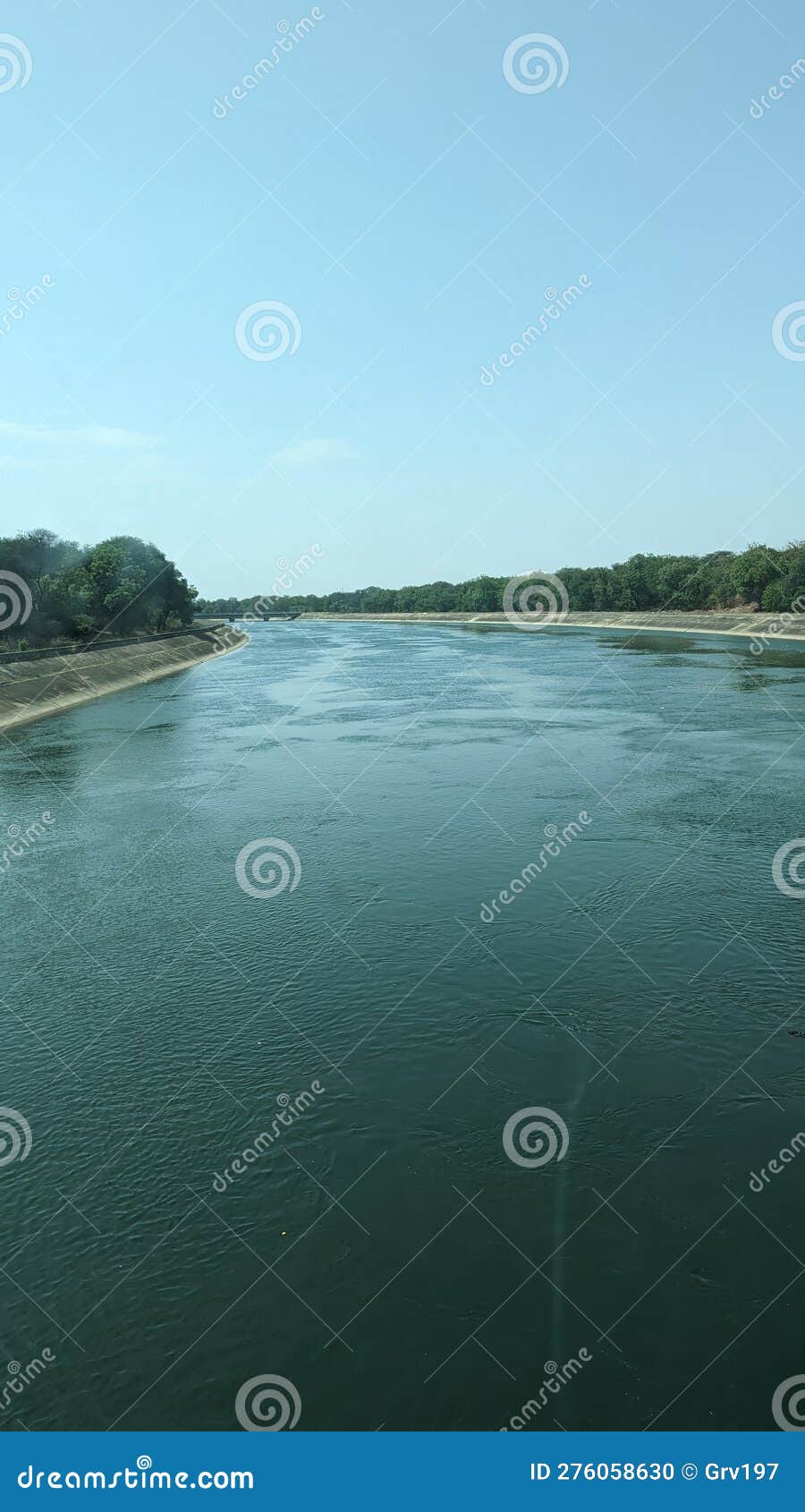 Sabarmati River Water from Train Ahmedabad Stock Photo - Image of water ...
