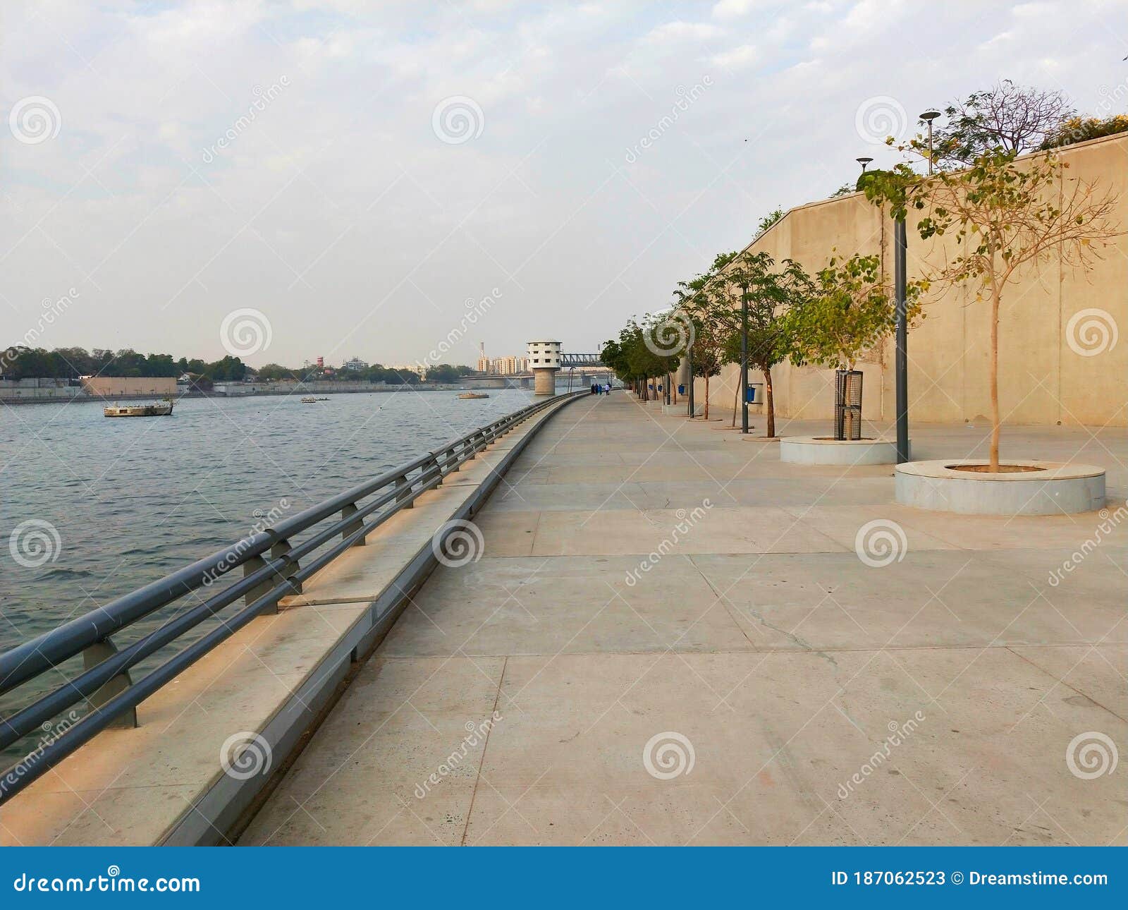 SABARMATI RIVERFRONT at AHMEDABAD GUJARAT Stock Image - Image of pace ...