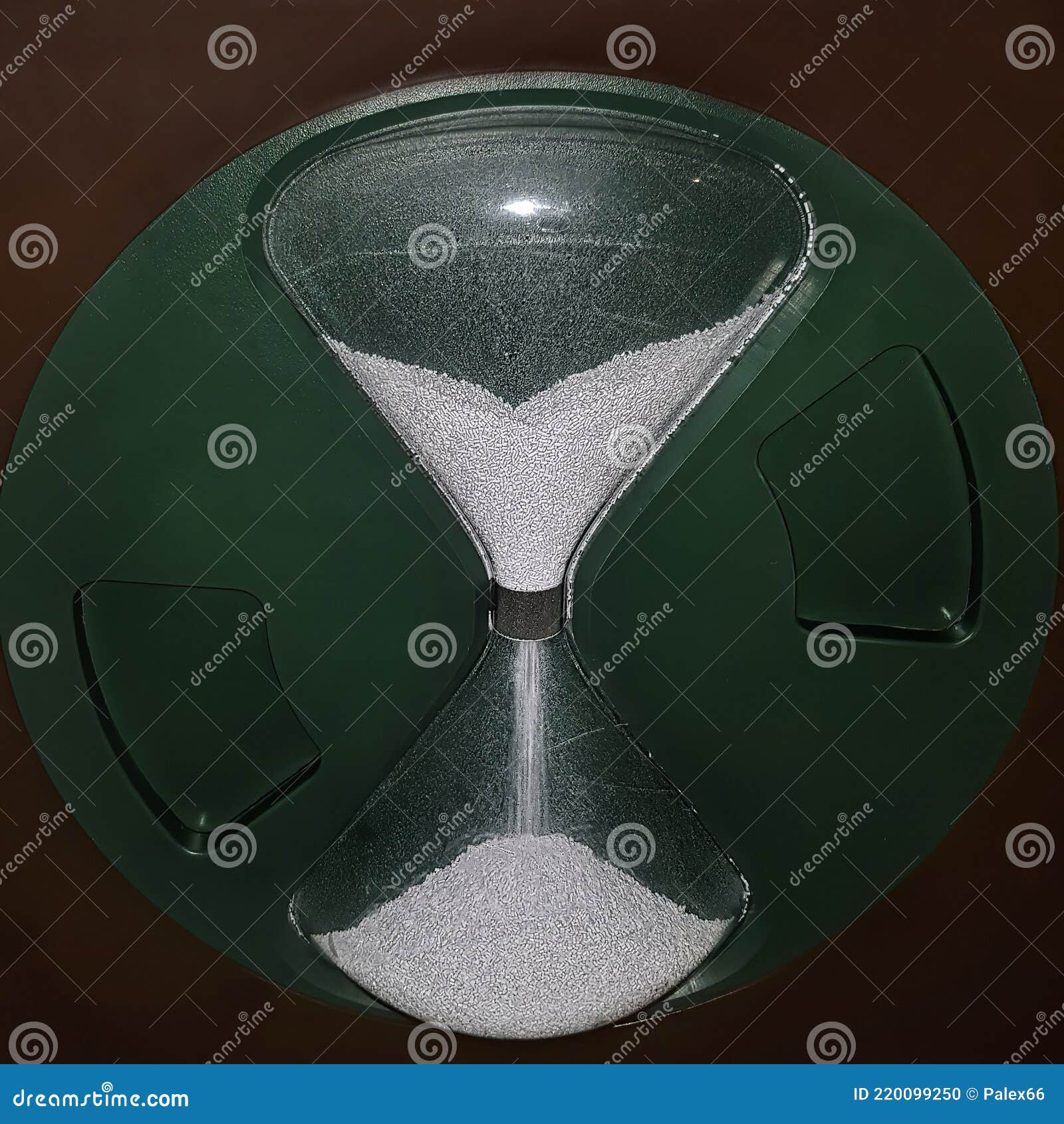 Sablier. Verre De Sable Avec Sable Blanc Artificiel. Verre De Verre ...