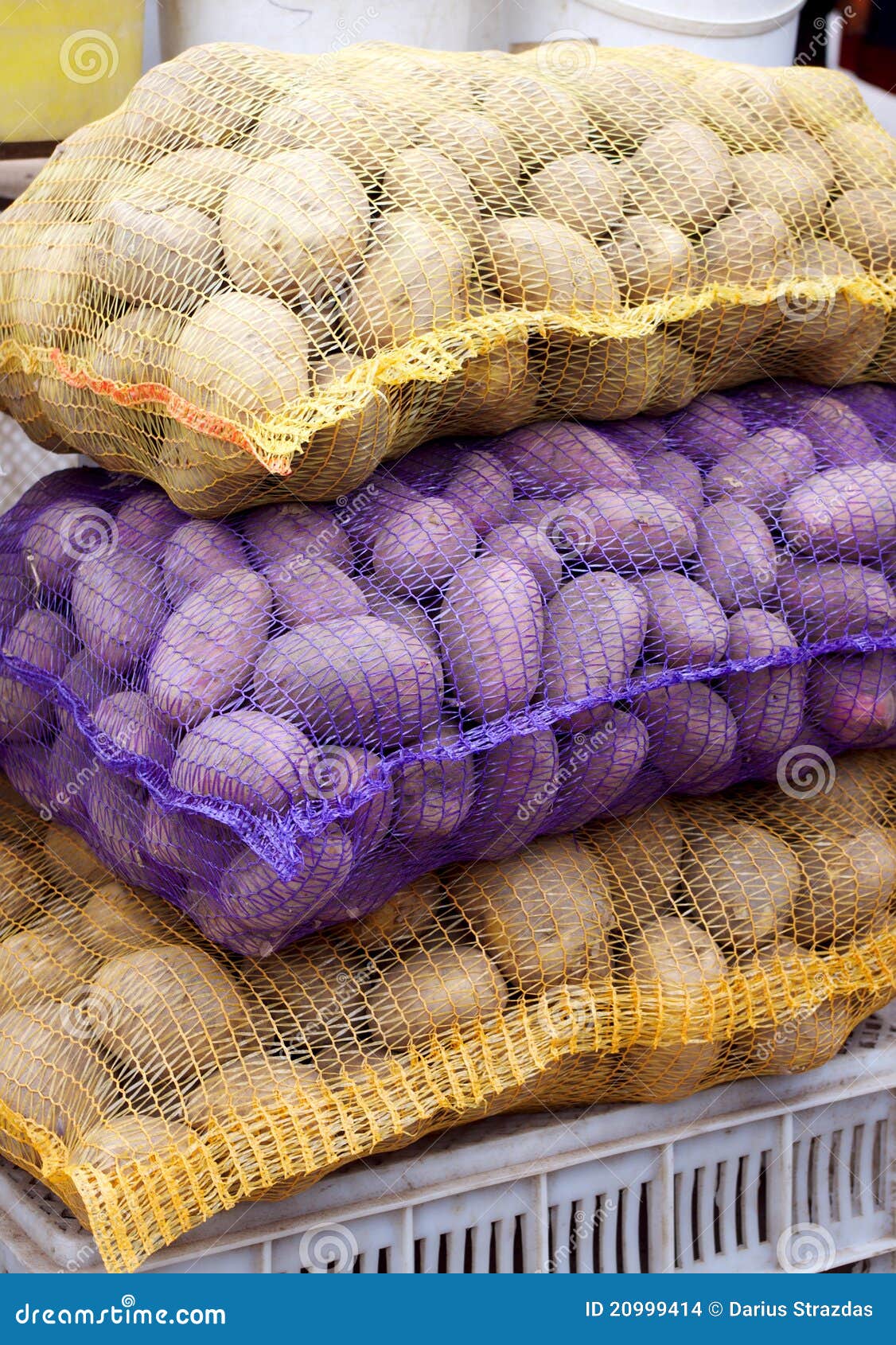 Sacos de batatas foto de stock. Imagem de cozinhar, tela - 20999414
