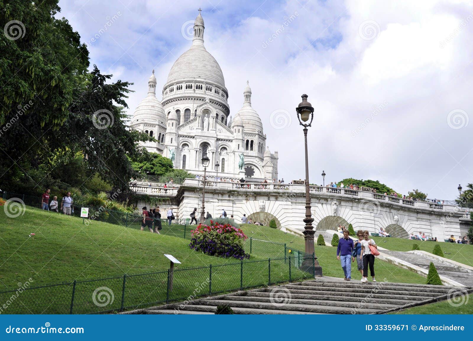 Sacre Coeur Cathedral - Paris Editorial Photo - Image of christianity ...