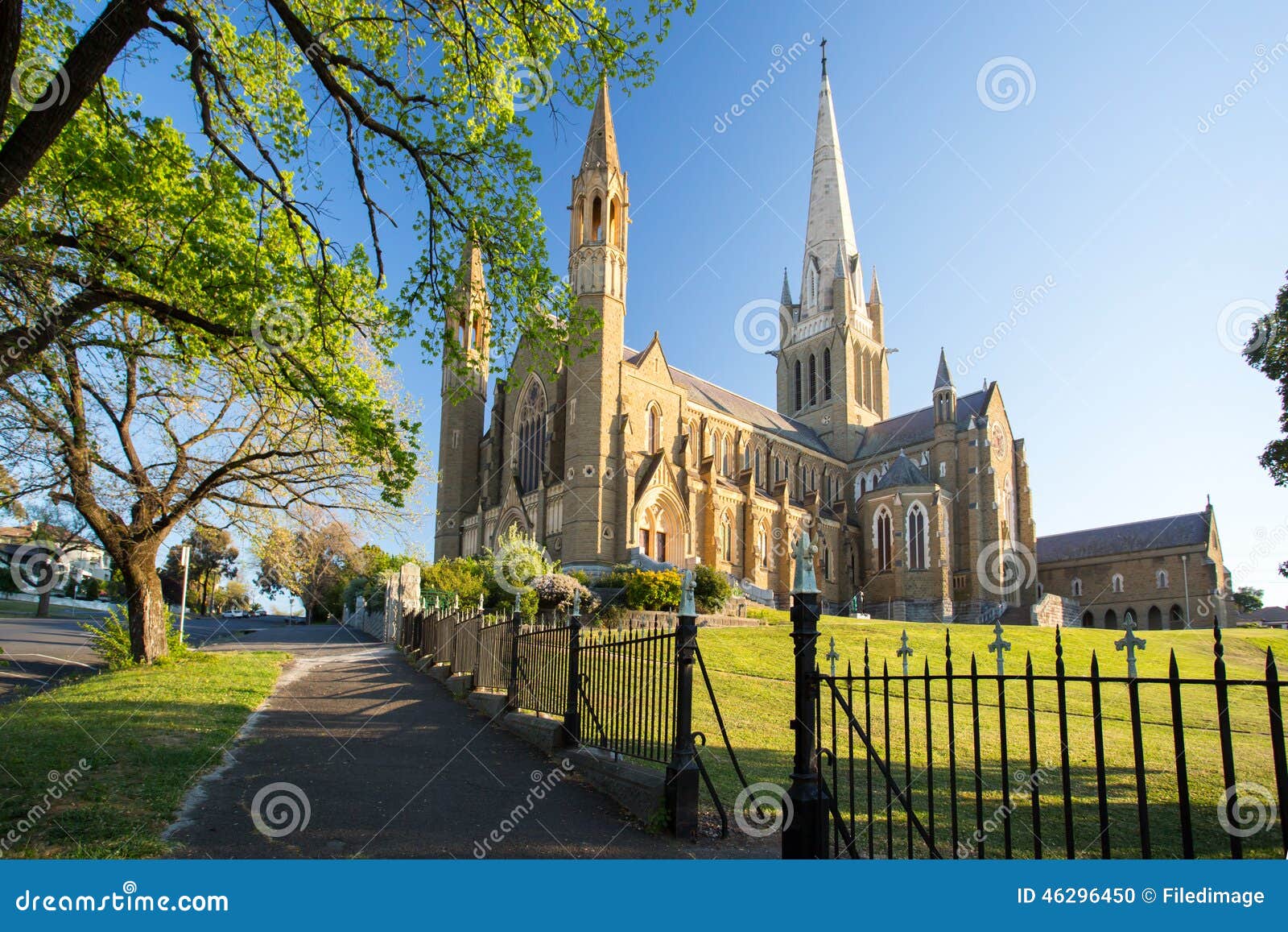 Sacred Heart Cathedral in Bendigo Stock Photo - Image of dusk, church ...