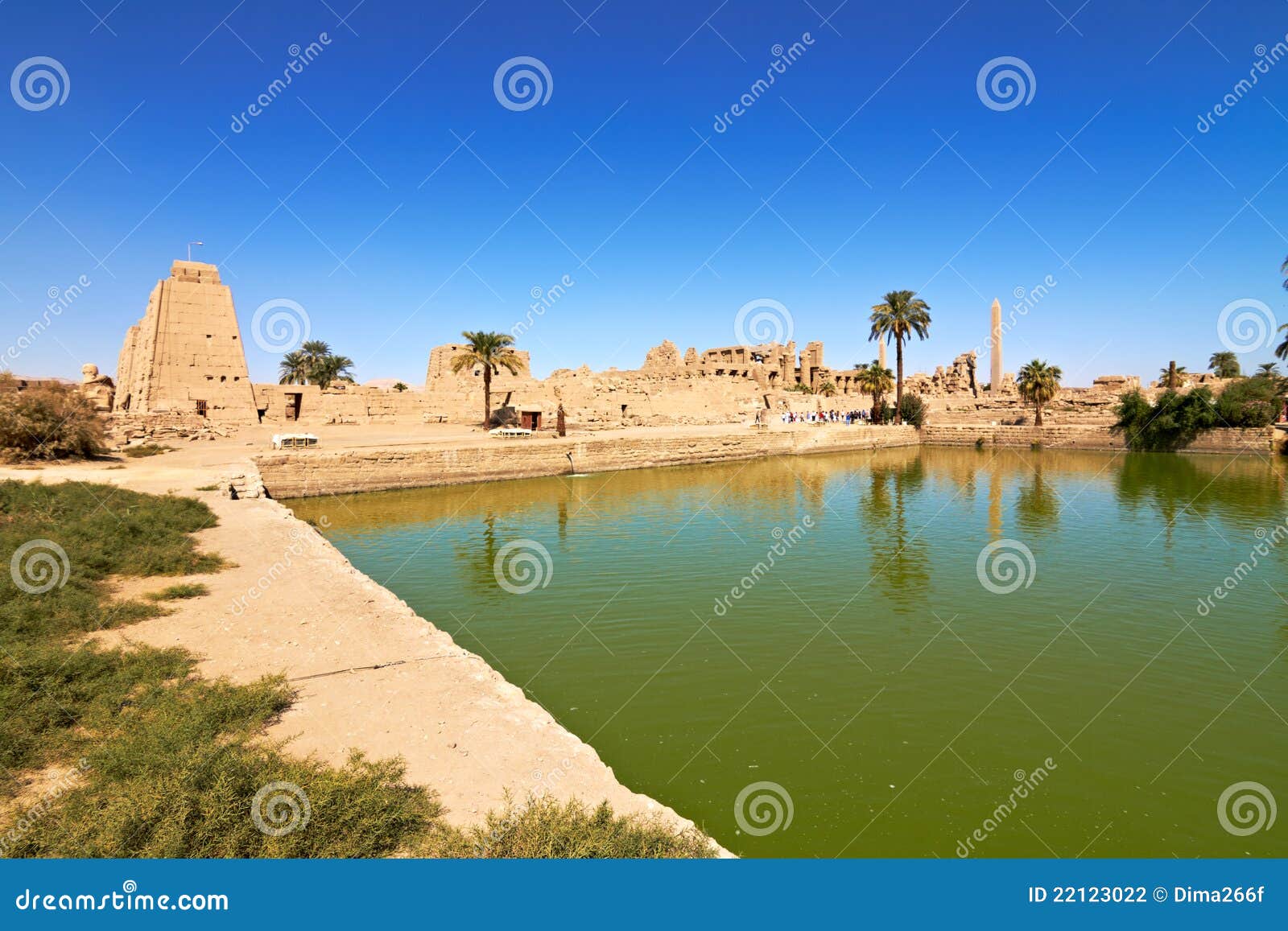 Sacred Lake in Temple of Karnak, Egypt Stock Photo - Image of ...
