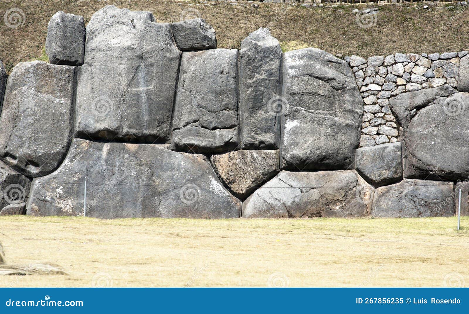 Sacsayhuaman, Ruinas Incas En Cusco, Peru Stock Image - Image of peru ...