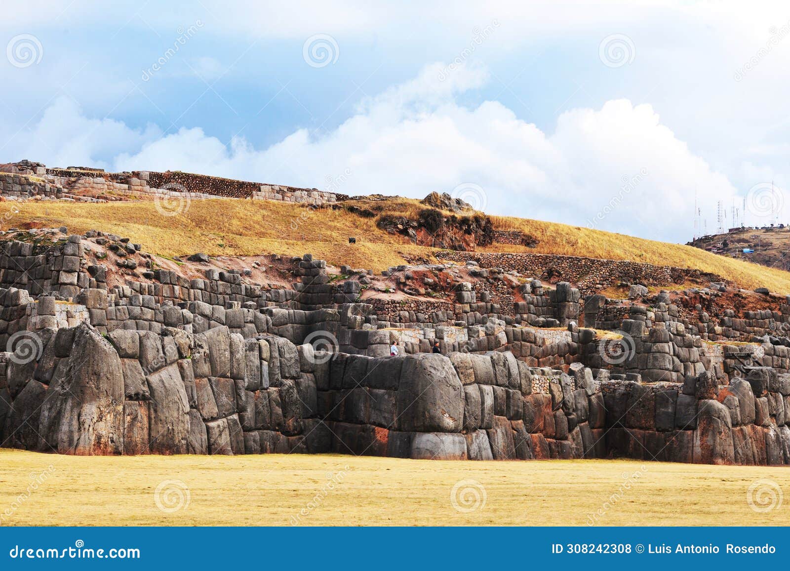 Sacsayhuaman, Ruinas Incas En Cusco, Peru Stock Photo - Image of ruins ...