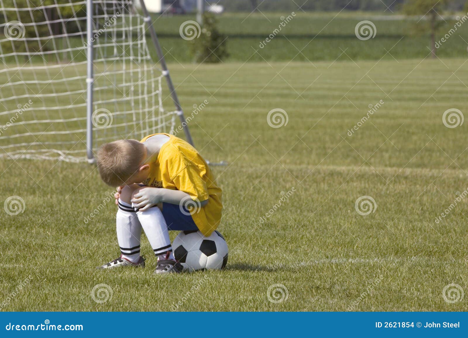 Sad Soccer Player Stock Images - Image: 2621854