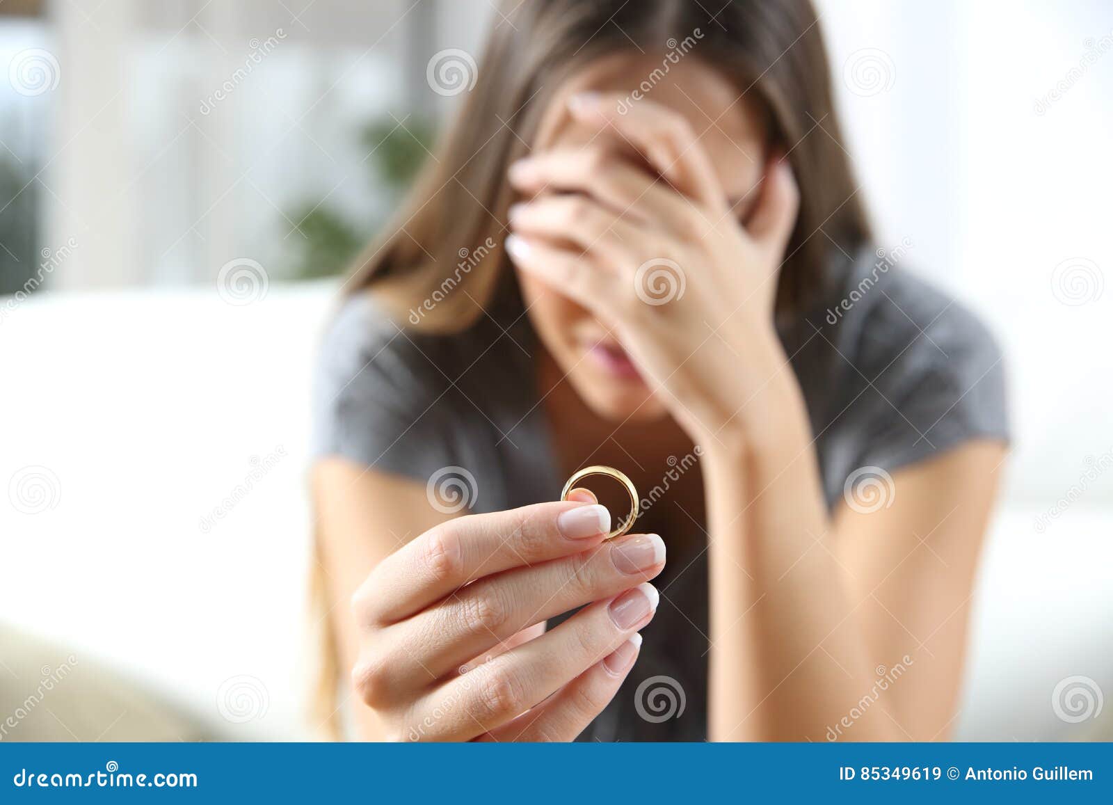 Sad Wife After Divorce Stock Image Image Of Frustrated 85349619