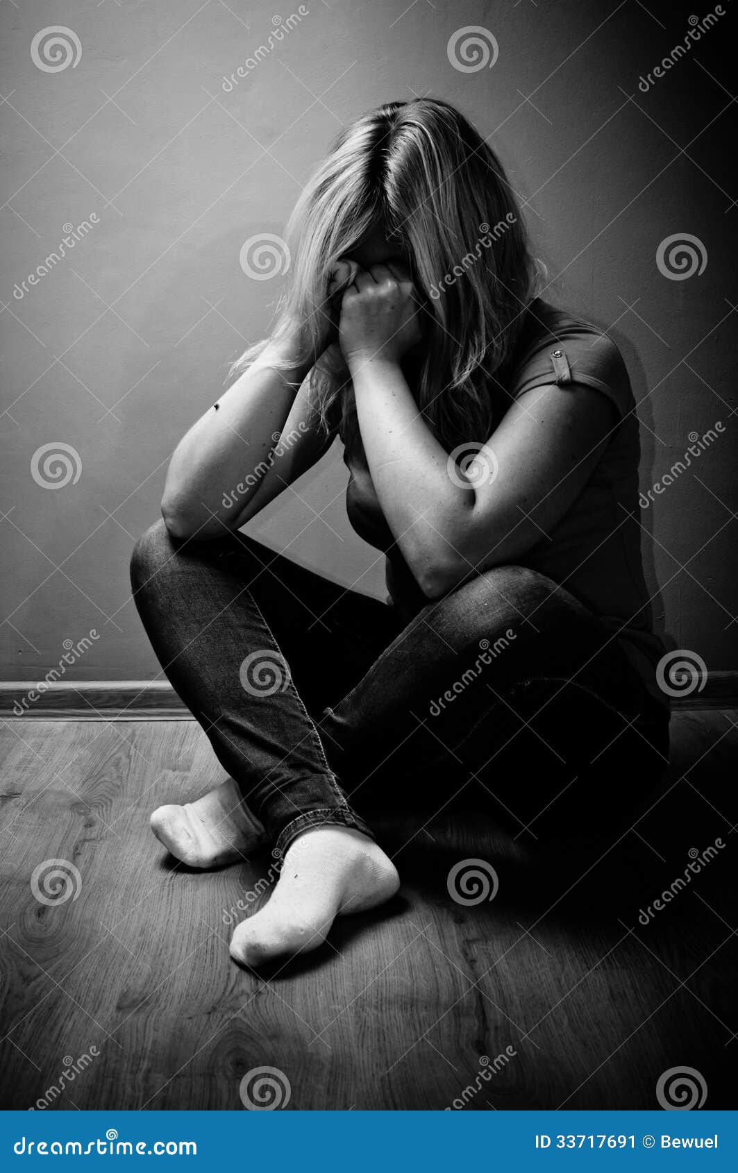 Sad woman sitting alone stock image. Image of black, girl - 33717691