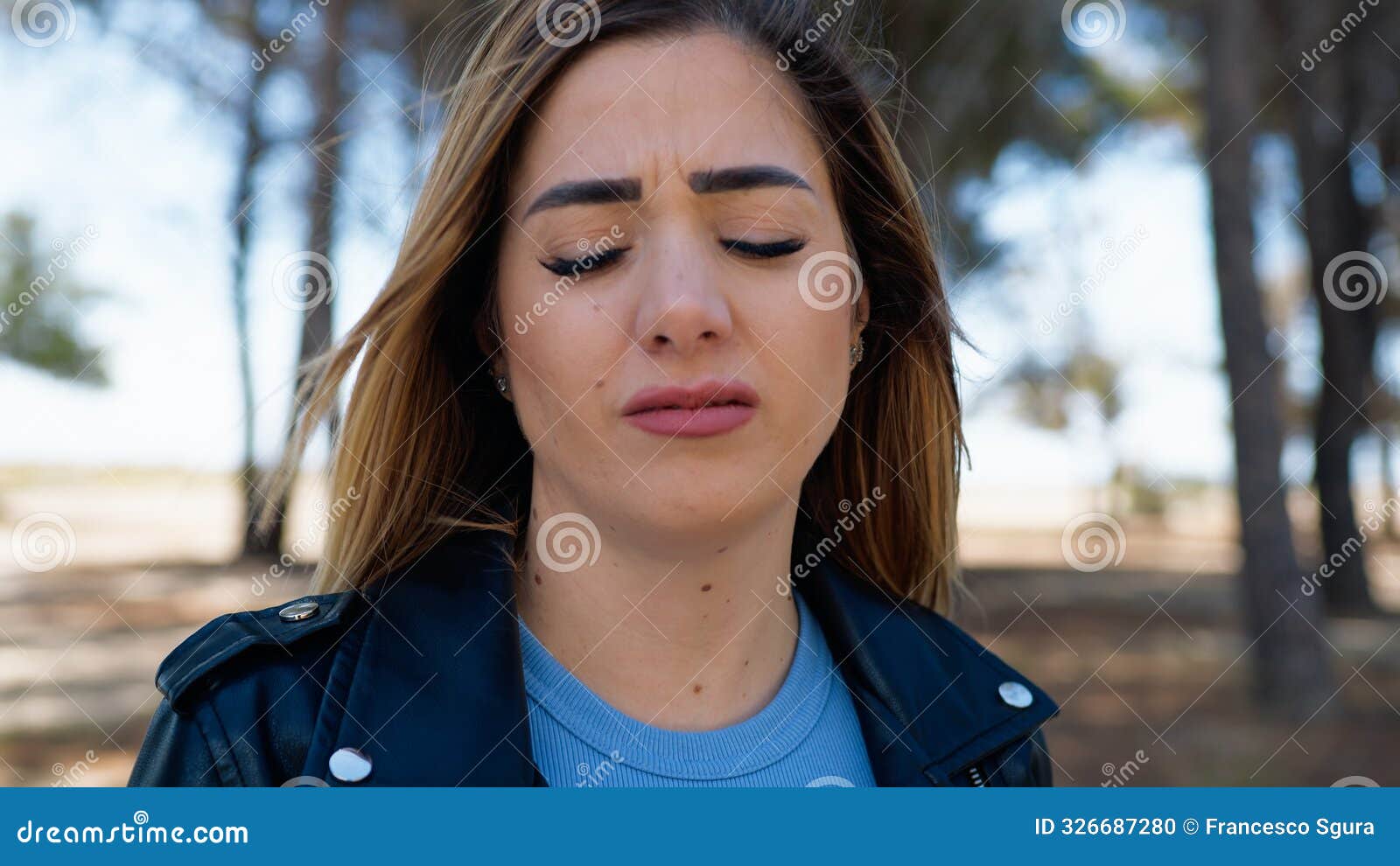 The Sadness in the Face of a Woman Stock Photo - Image of sorrow, alone ...