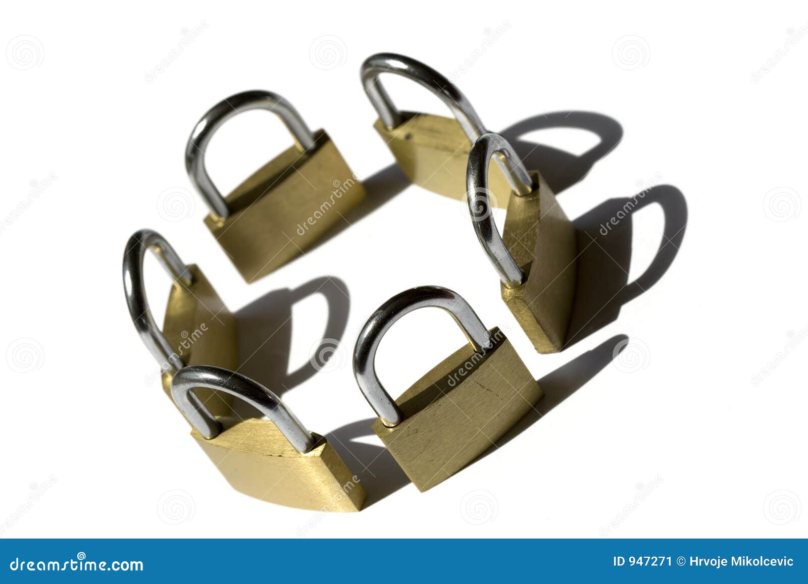 Safe Circle Royalty-Free Stock Photo | CartoonDealer.com #947271