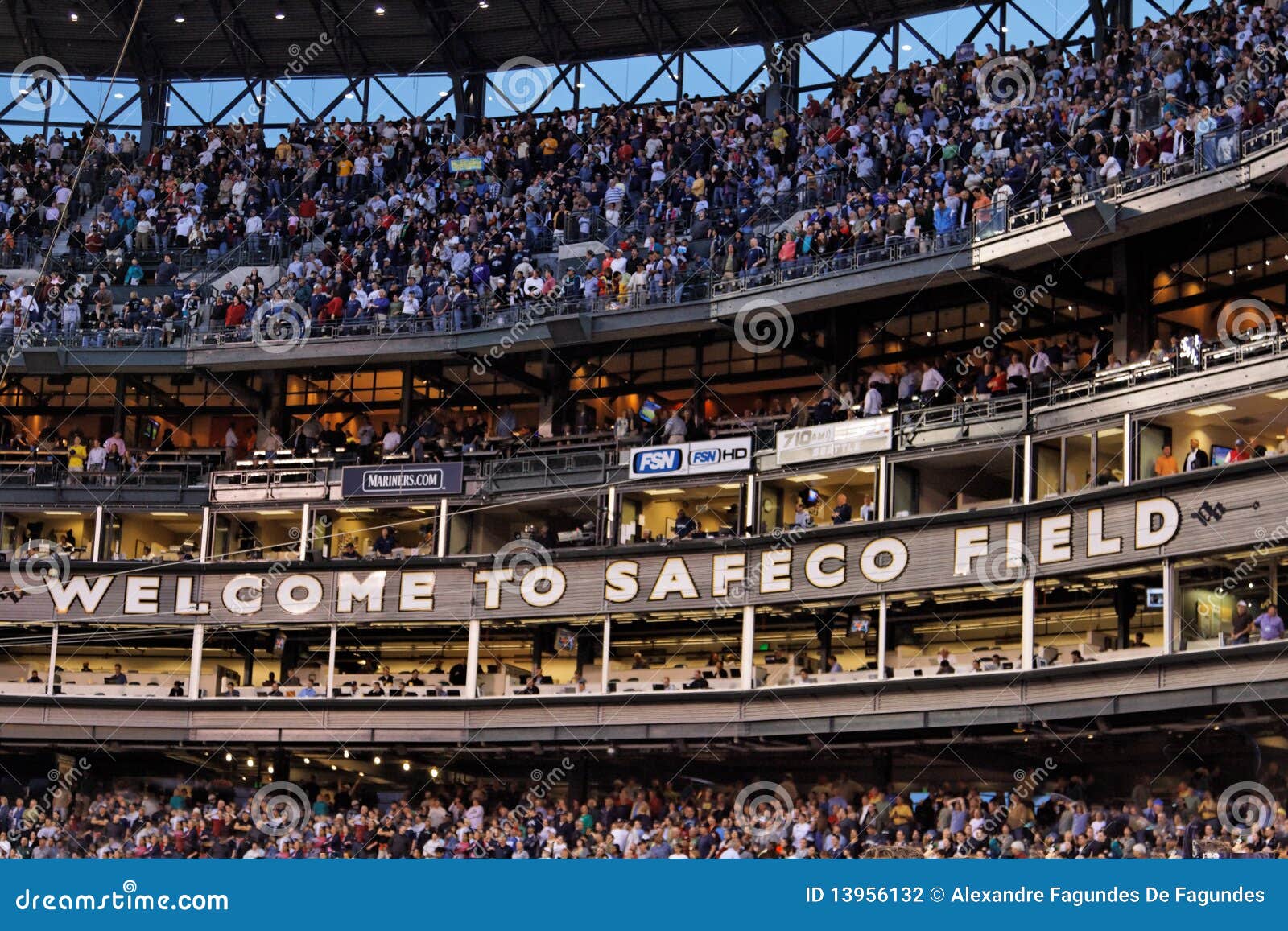 Safeco Field editorial photography. Image of chambers - 13956132