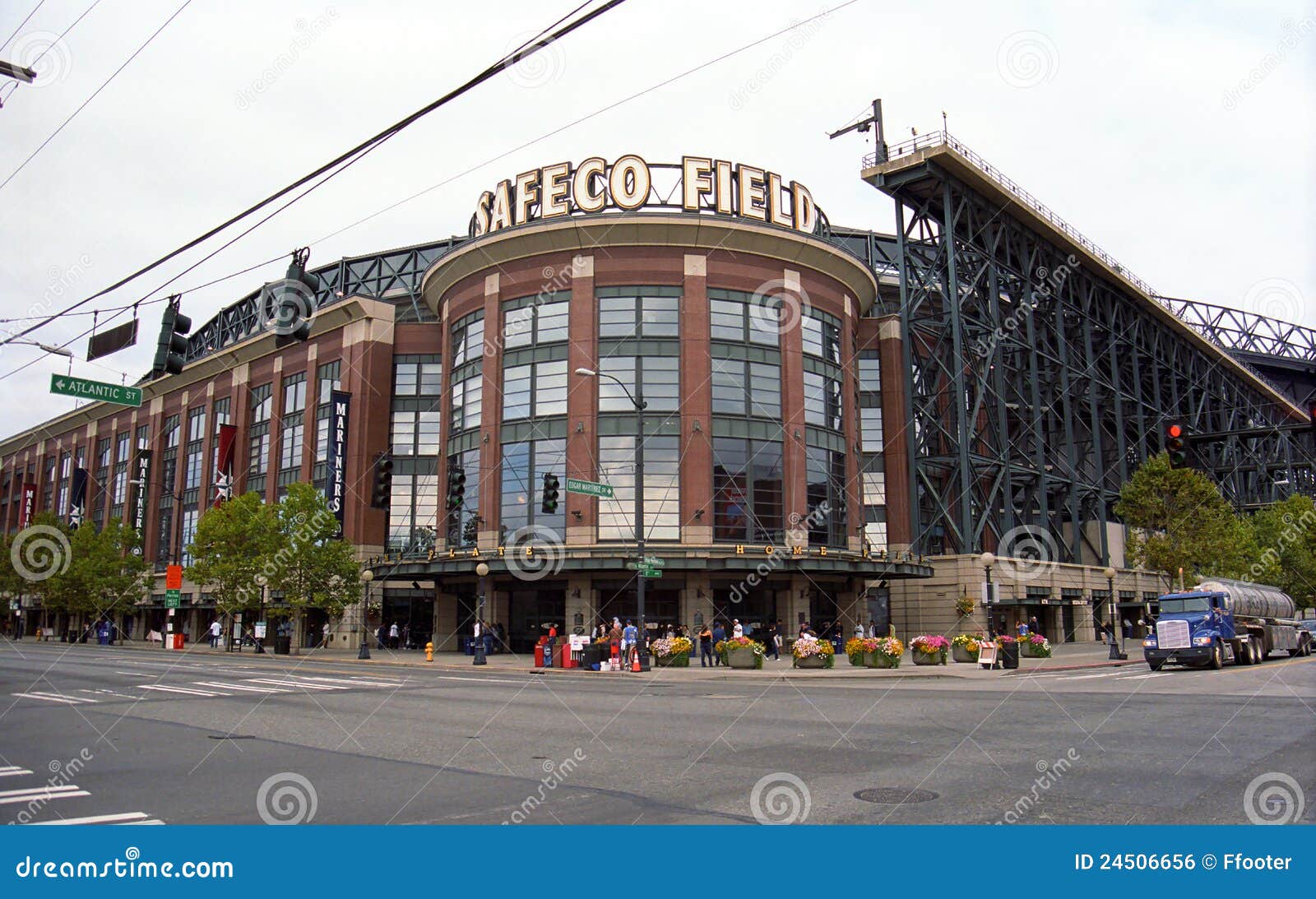 Safeco Field - Seattle Mariners Editorial Photo - Image of sports, dome ...