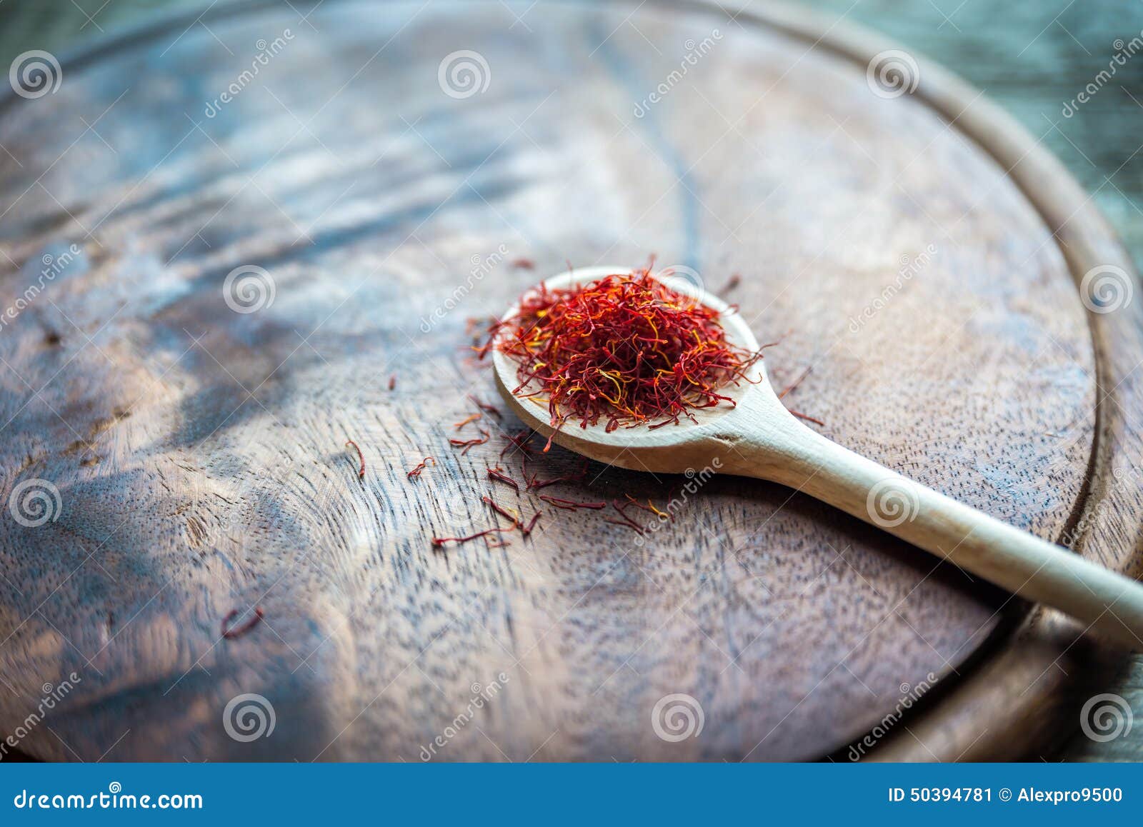 Saffron on the Wooden Spoon Stock Image - Image of saffron, orient ...