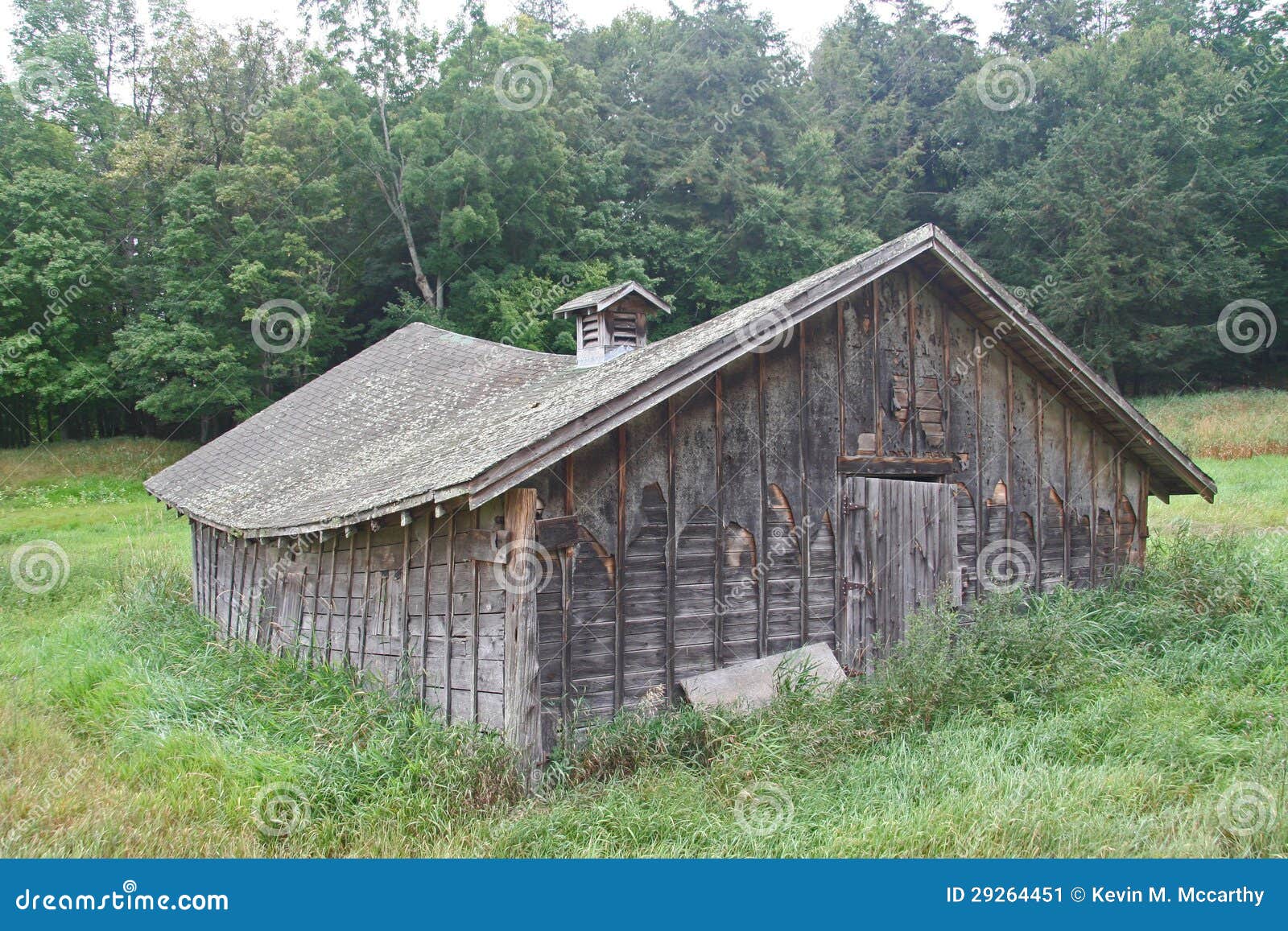 Old Sagging Barn Stock Photography | CartoonDealer.com #13015976