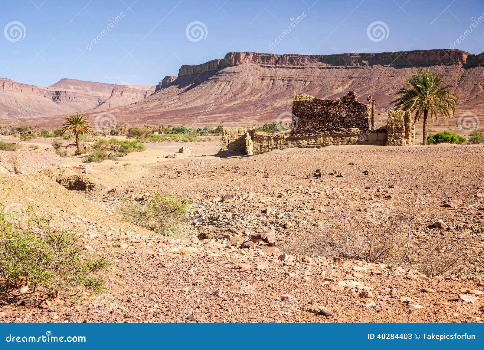 Sahara Desert and the Mountain Stock Image - Image of sahara, outdoor ...
