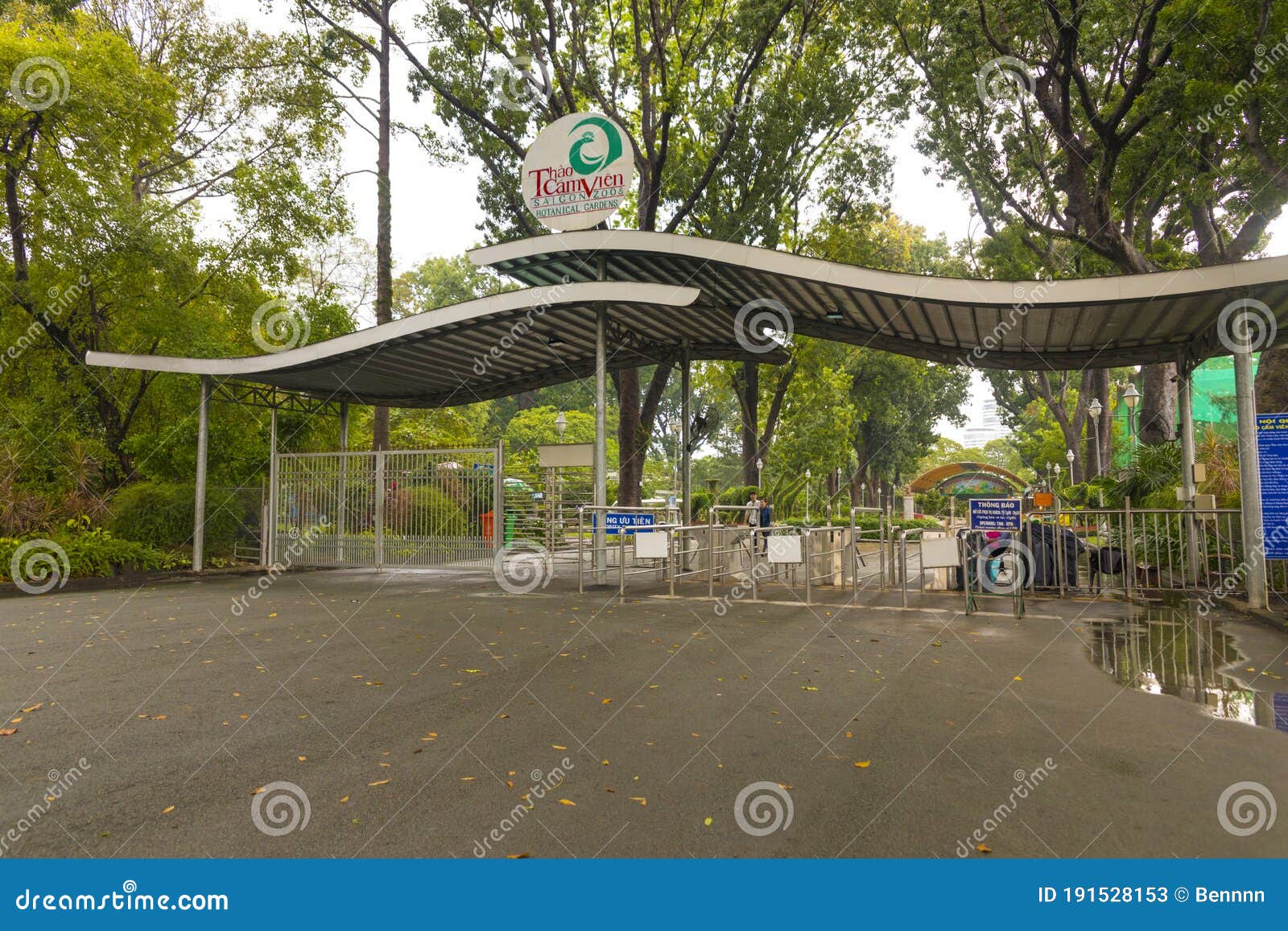 Saigon Zoo Main entrance editorial stock photo. Image of attraction ...