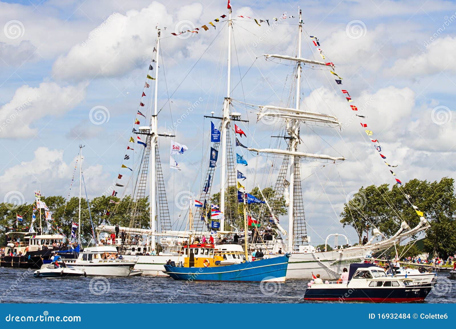 Sail Amsterdam 2010 - the Sail-in Parade Editorial Stock Image - Image ...