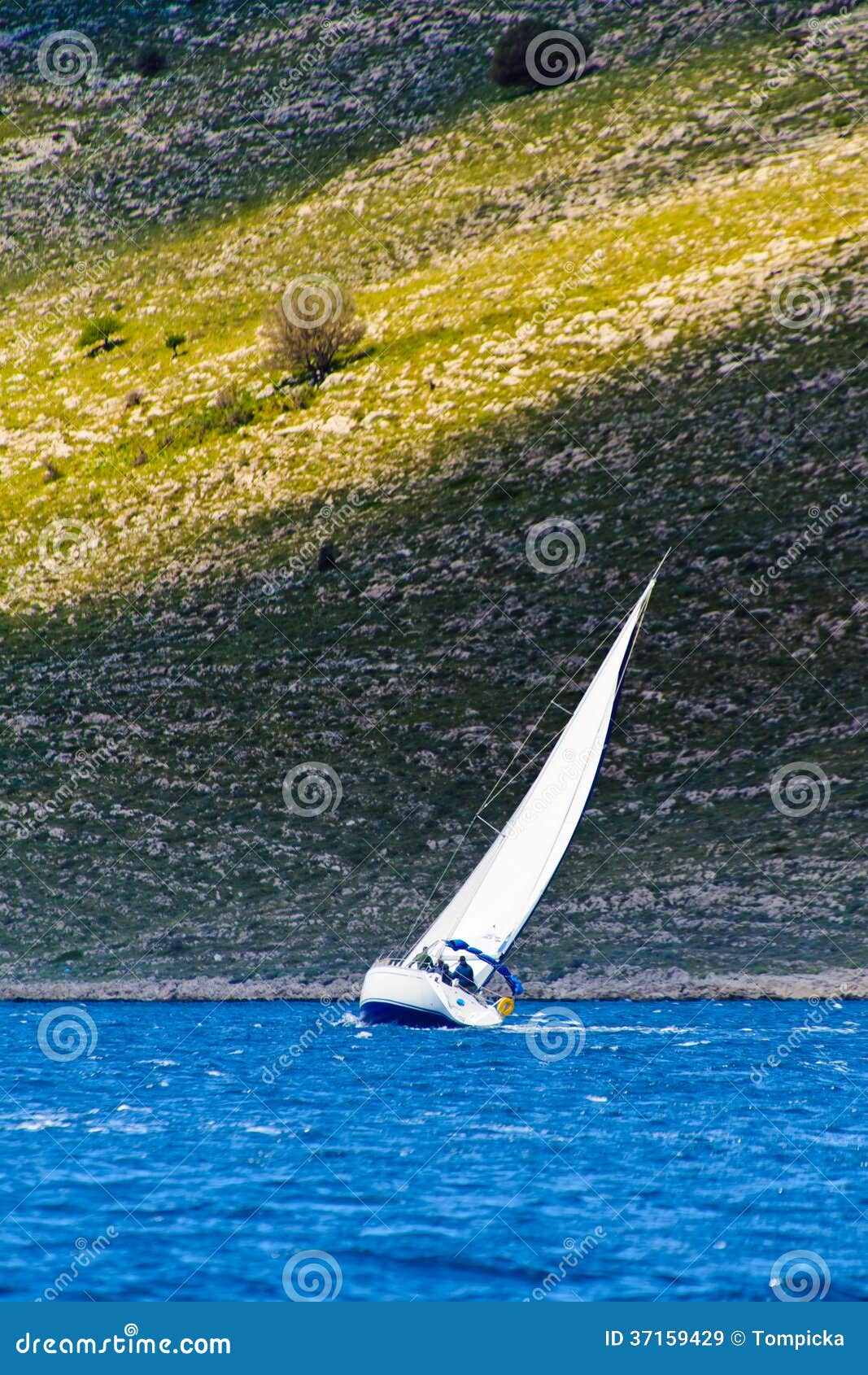 Sailing in the Adriatic Sea Stock Image - Image of blue, sail: 37159429