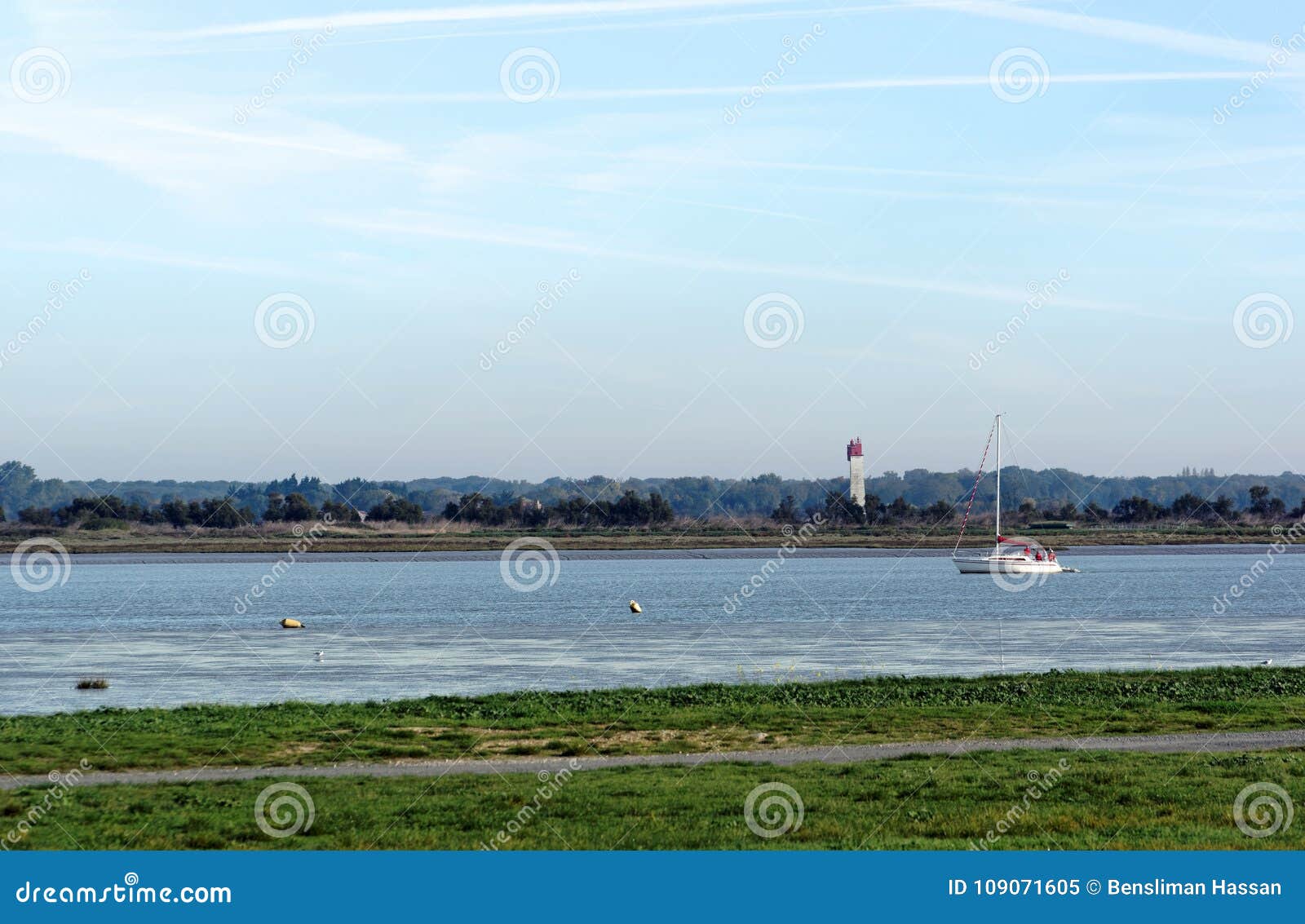 Banks of the Charente River Stock Image - Image of river, boat: 109071605