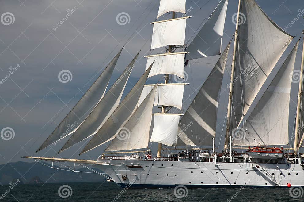 Sailing Clipper Under Full Sail Stock Image - Image of passage, rigging ...