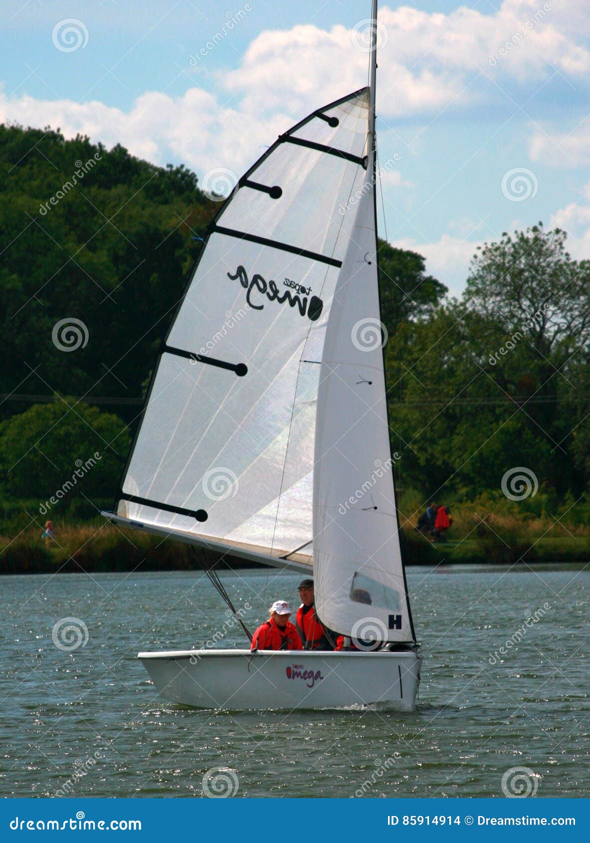 Sailing Dingy editorial stock image. Image of sailed - 85914914