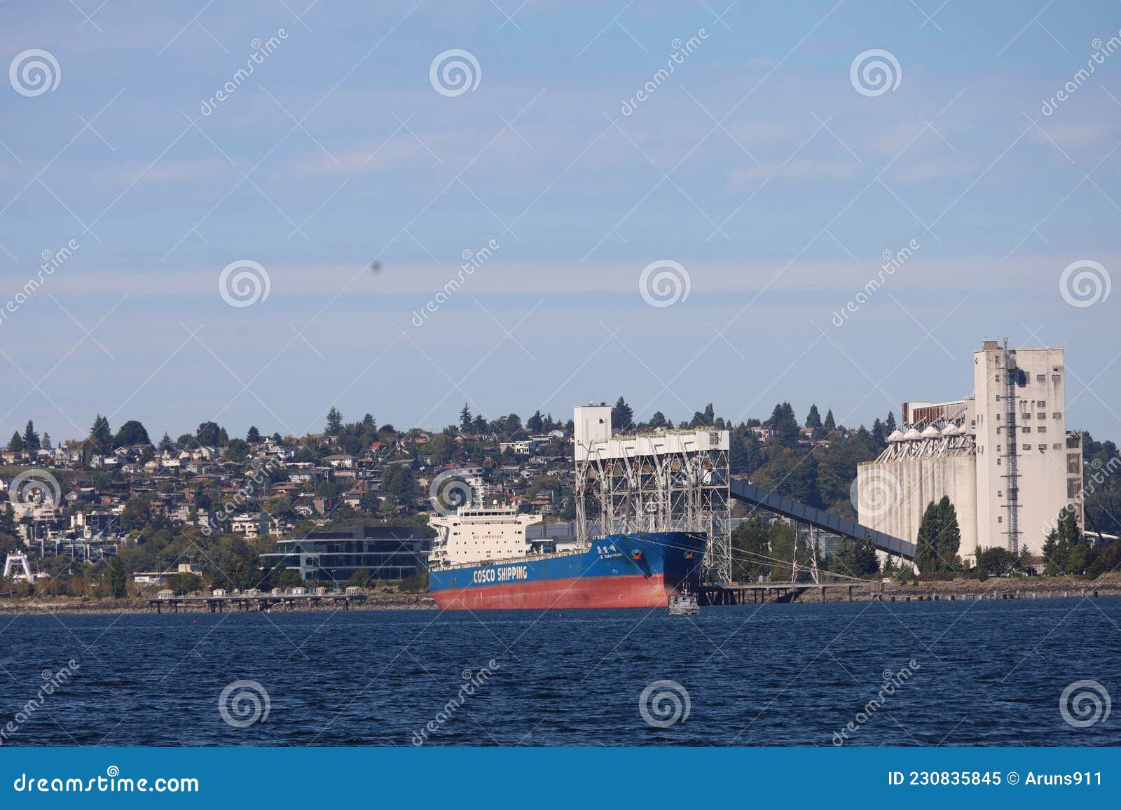 Sailing on the Lake Near Downtown Seattle Editorial Image - Image of ...