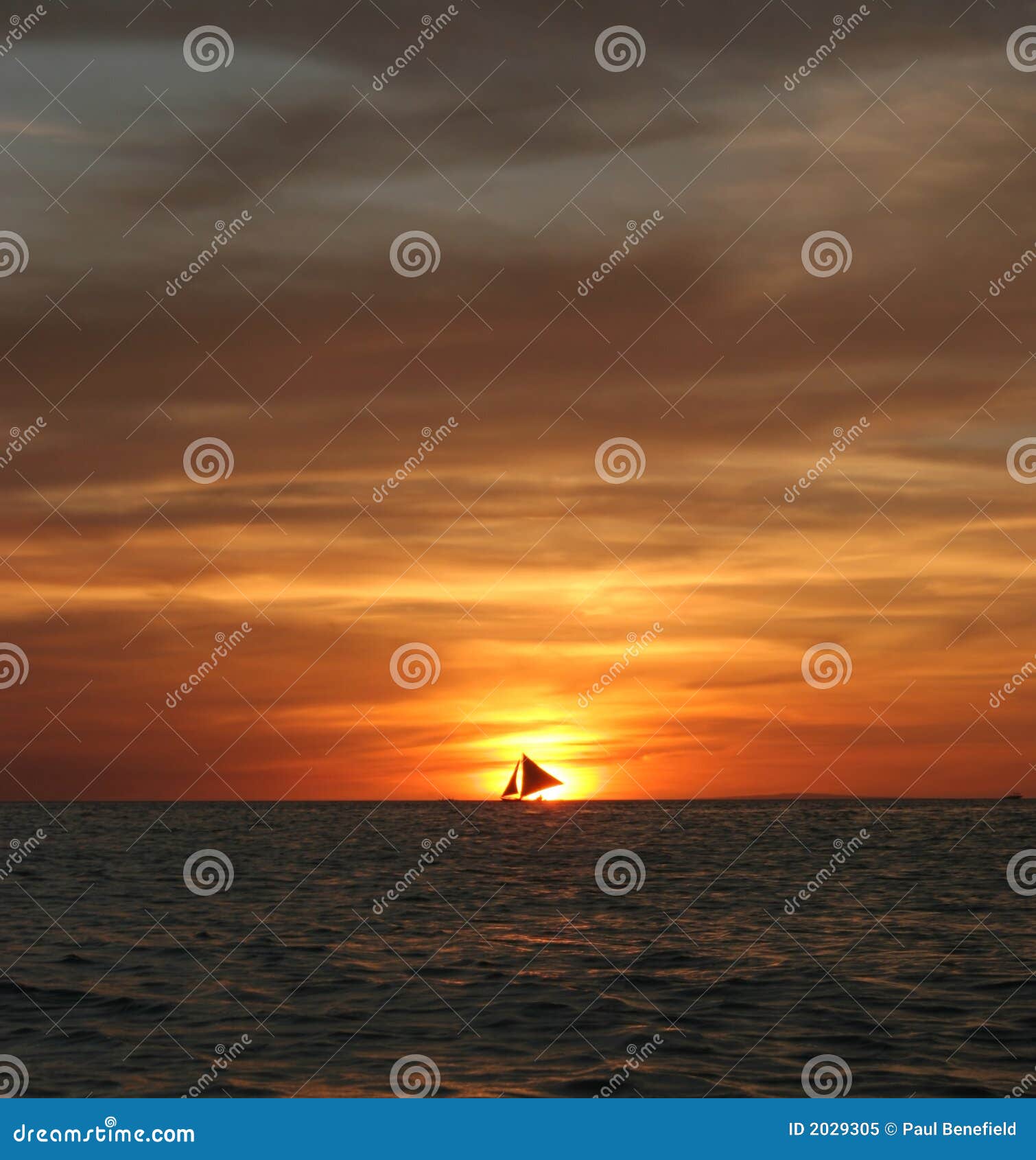 Sailing Off into the Sunset Stock Image - Image of island, boat: 2029305