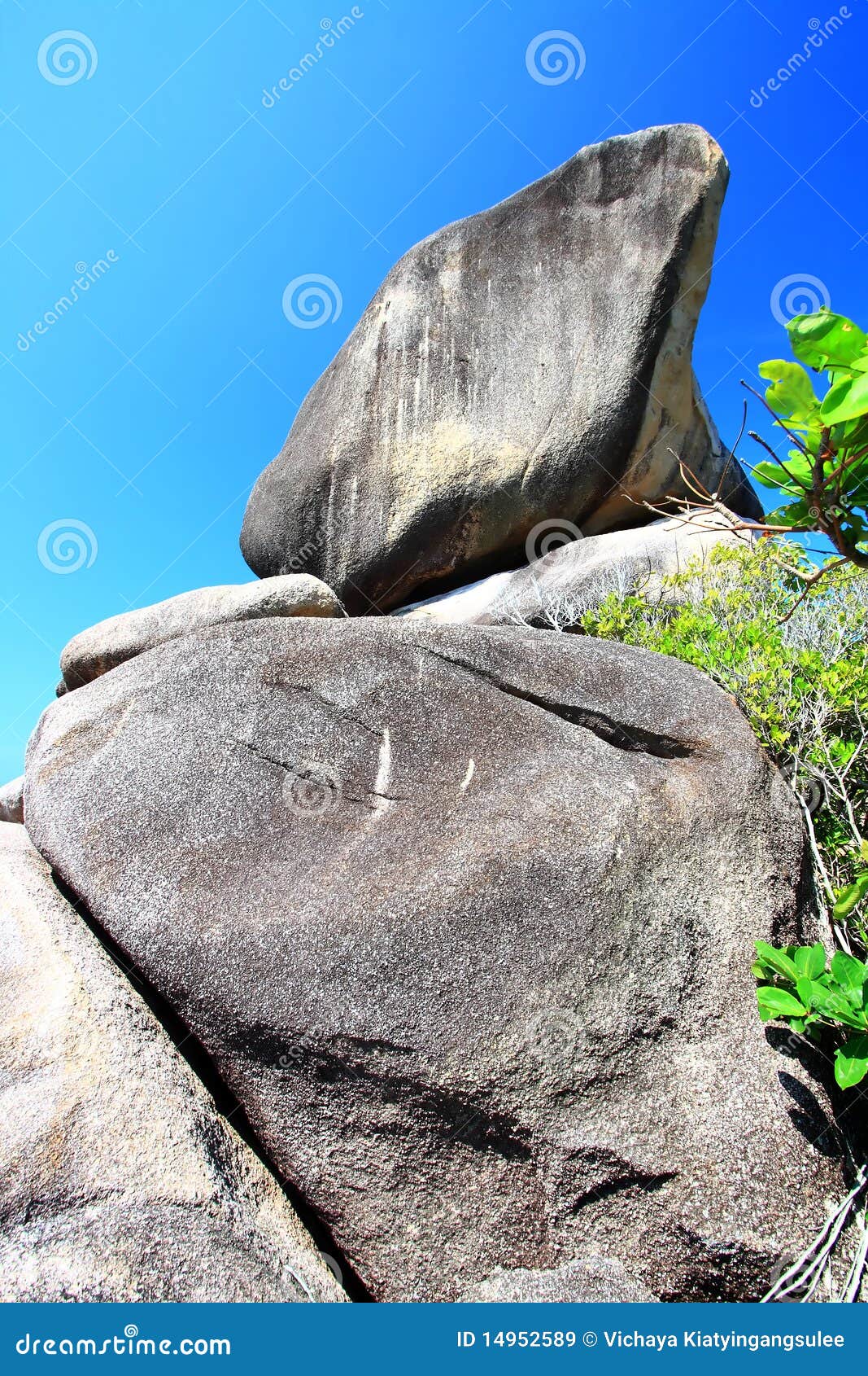 The sailing rock stock image. Image of landmark, outdoor - 14952589