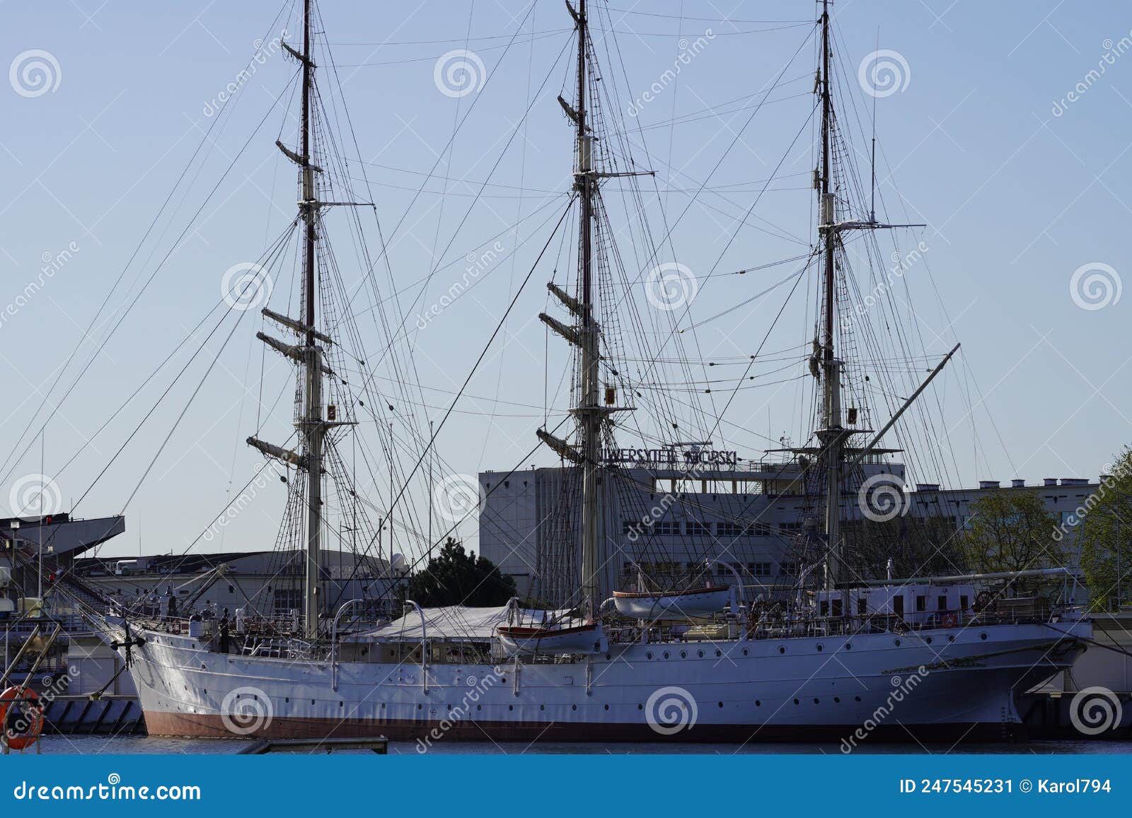 Sailing Ship Moored at the Quay Editorial Photo - Image of ship, emblem ...