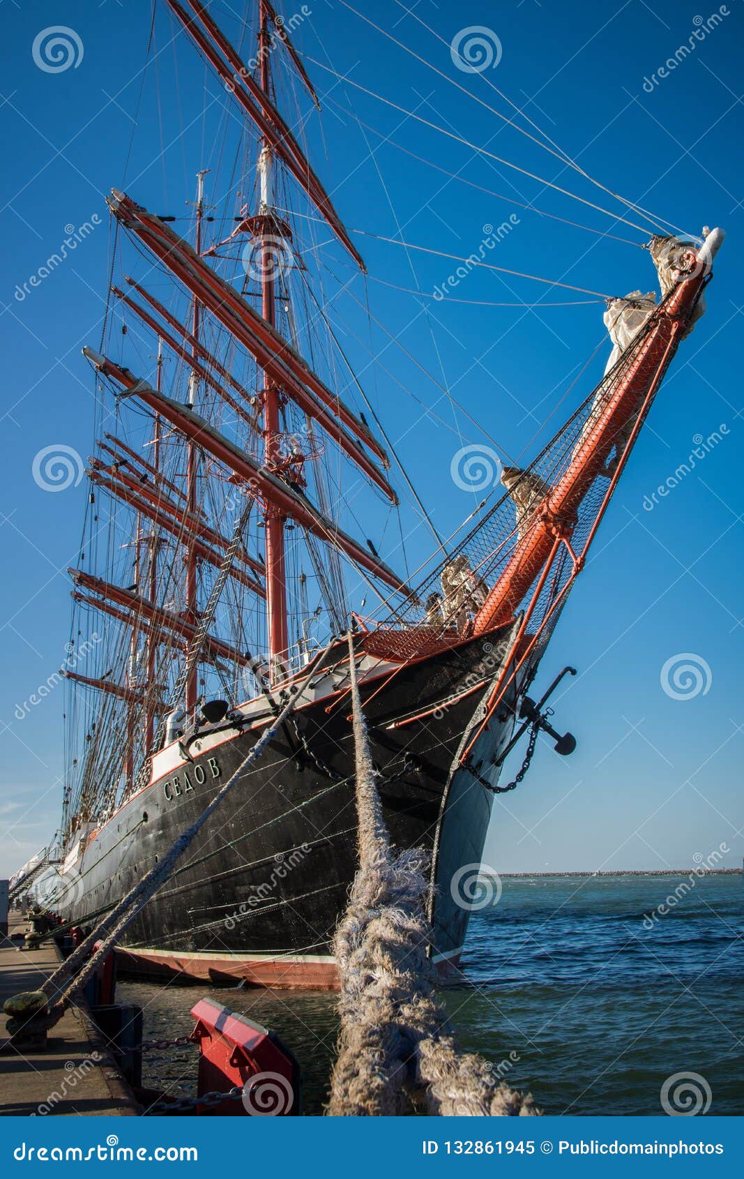 Sailing Ship, Tall Ship, Barque, Ship Picture. Image: 132861945