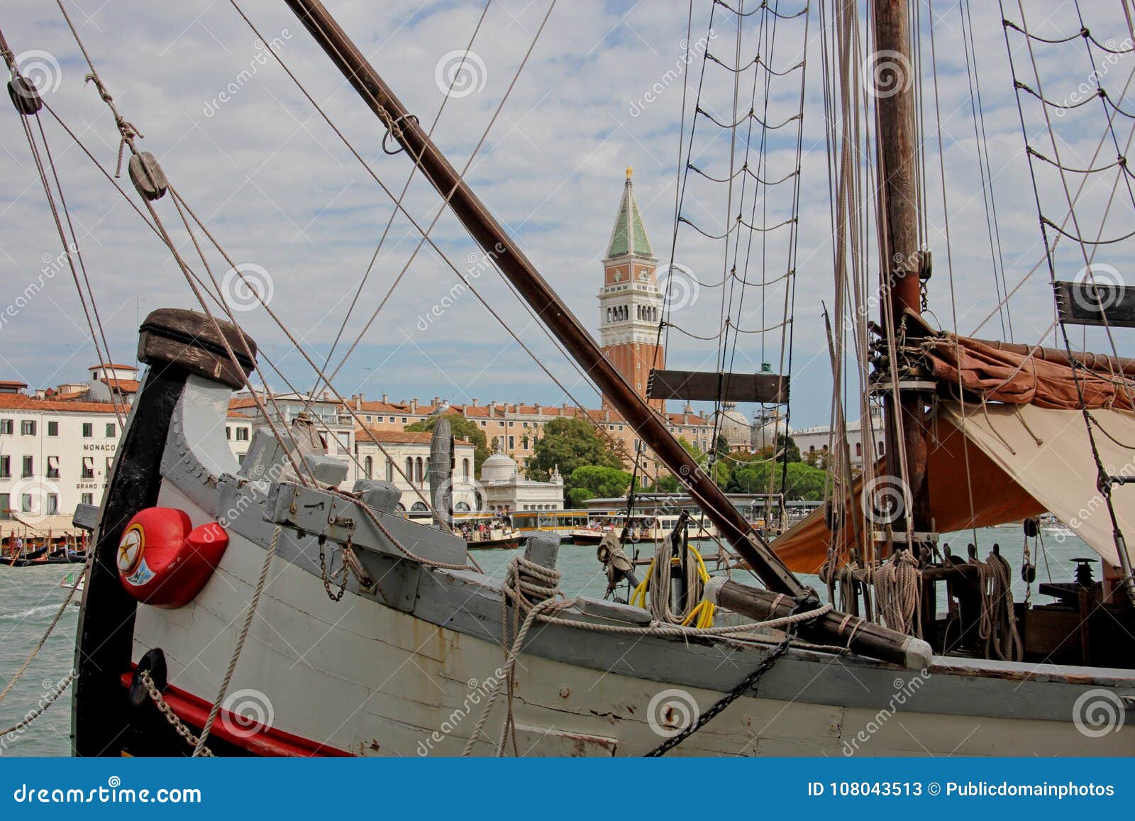 Sailing Ship, Tall Ship, Boat, Vehicle Picture. Image: 108043513