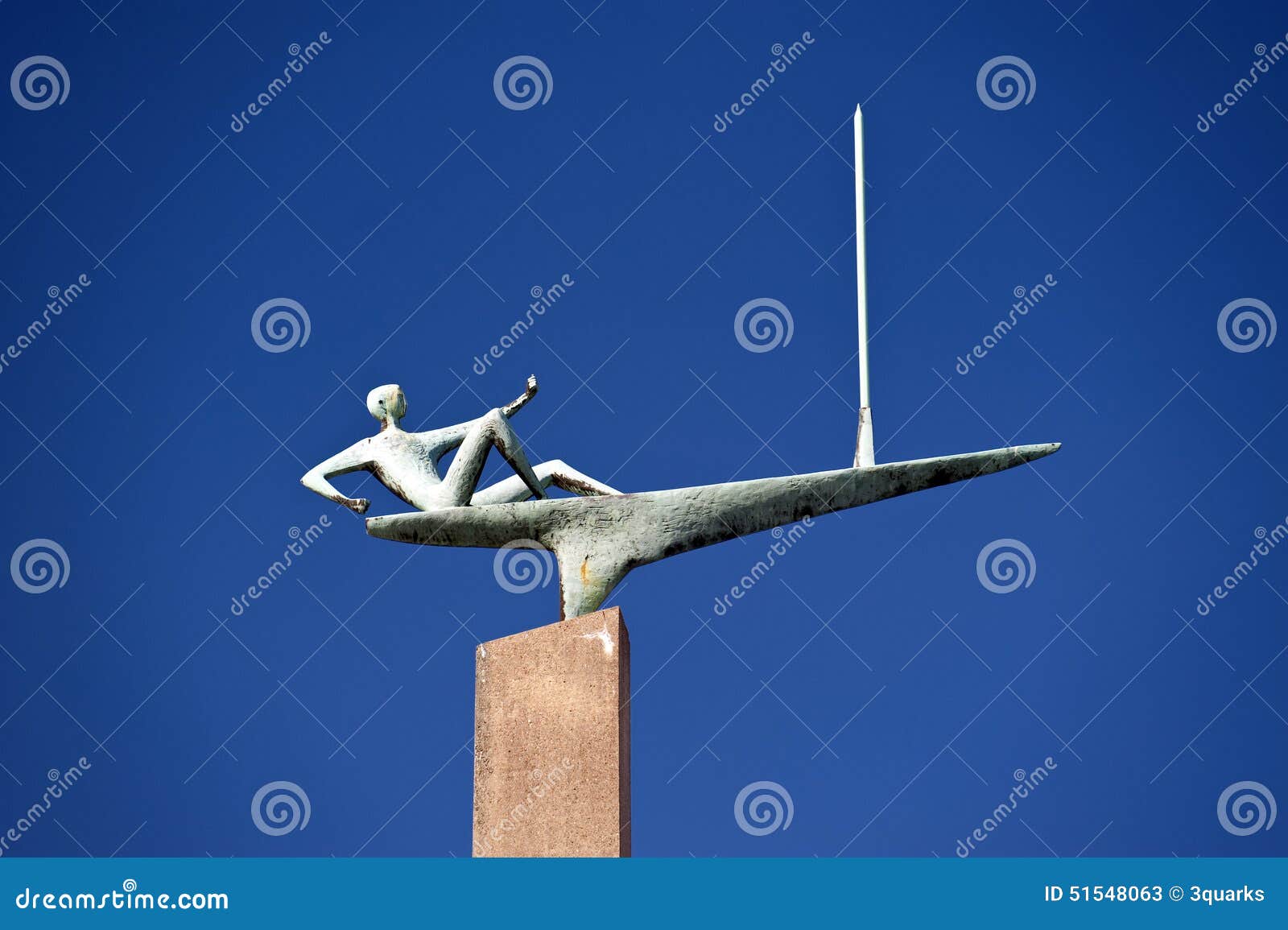 Sailing Statue in Kiel editorial stock photo. Image of ship - 51548063