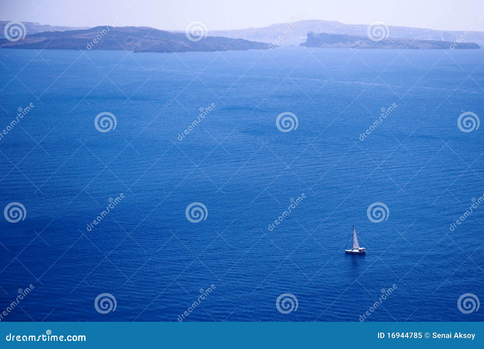 Sailing yatch in the wind stock image. Image of recreation - 16944785