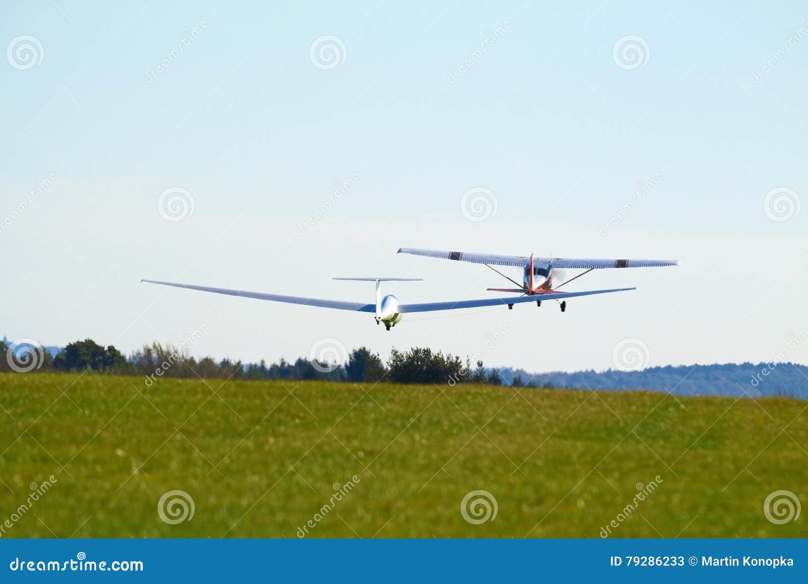 Sailplane image stock. Image du ensoleillé, aérodrome - 79286233