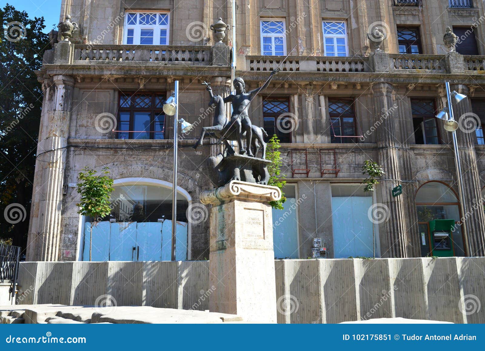 Saint George Square editorial photo. Image of tourism - 102175851