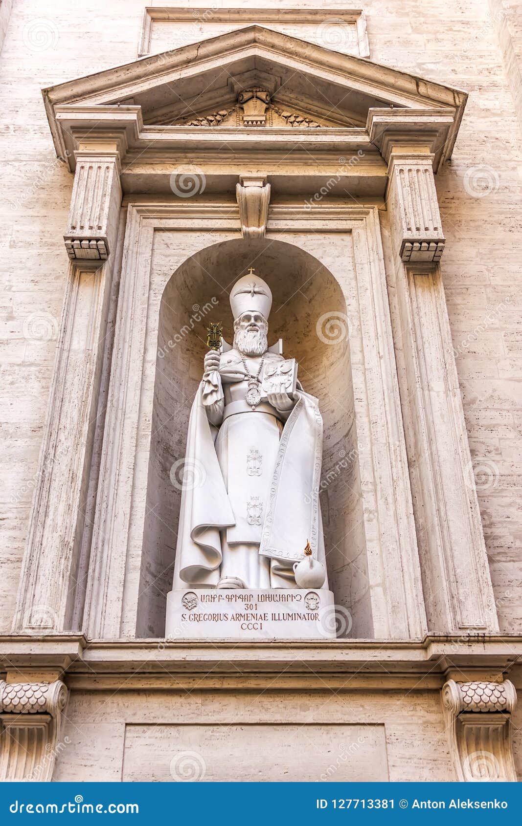 Saint Gregory the Illuminator Statue in Vatican Editorial Photo - Image ...