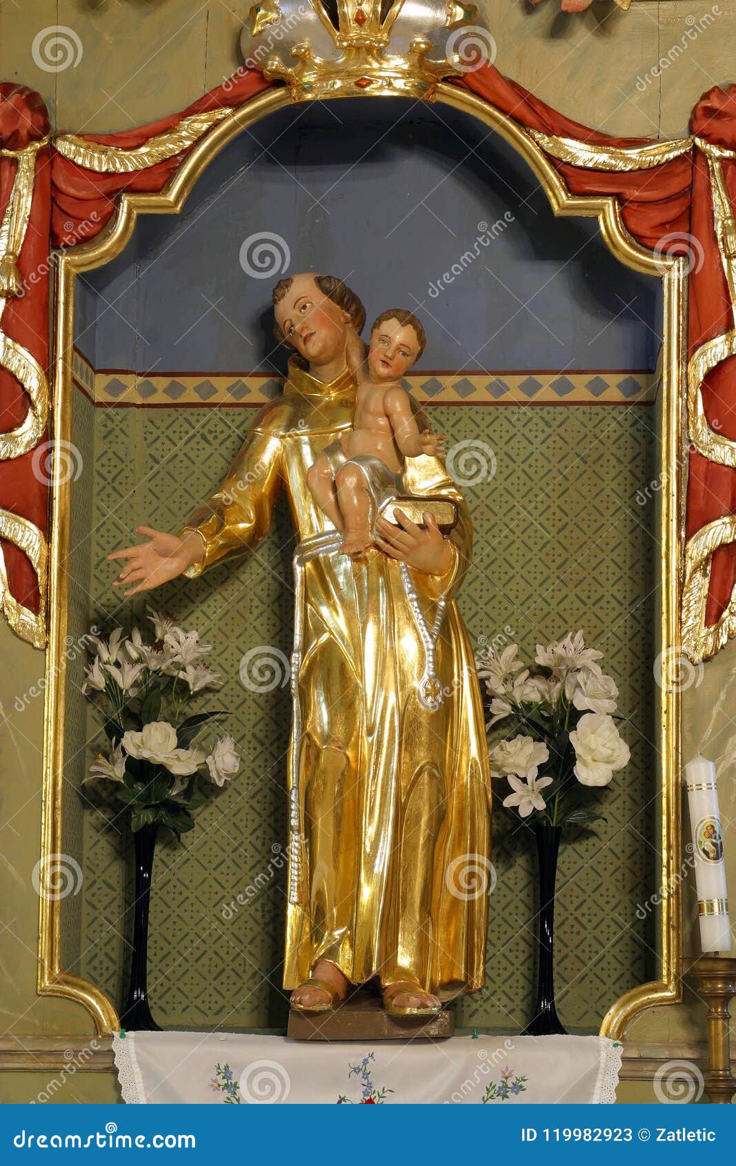 Saint Joseph Que Guarda a Criança Jesus Imagem de Stock - Imagem de ...